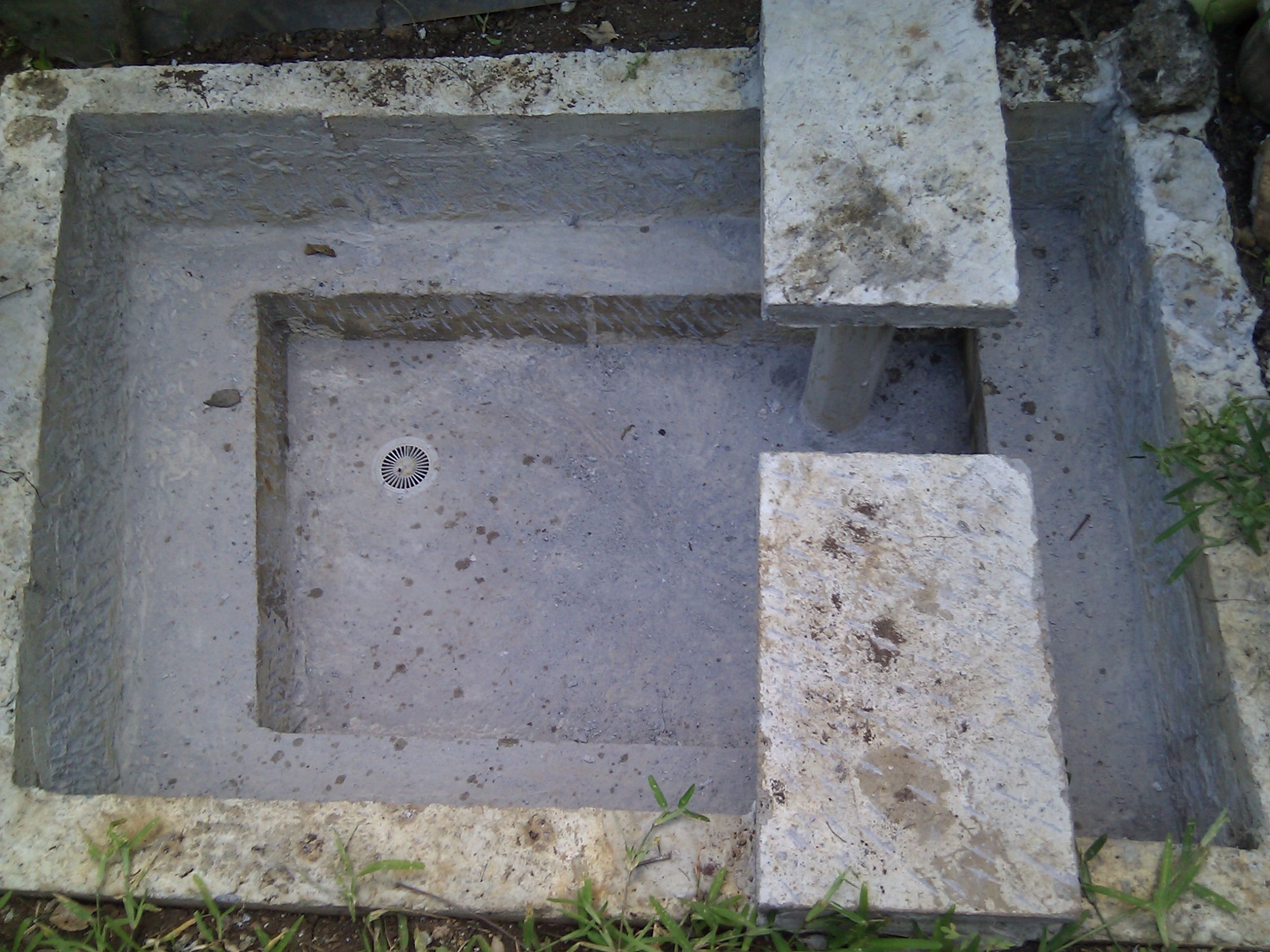 Concrete Pond : 9 Steps (with Pictures) - Instructables