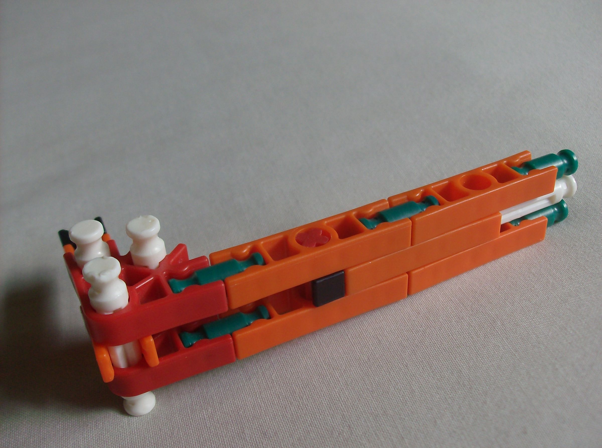 K'nex - MP5K Instructions : 7 Steps - Instructables