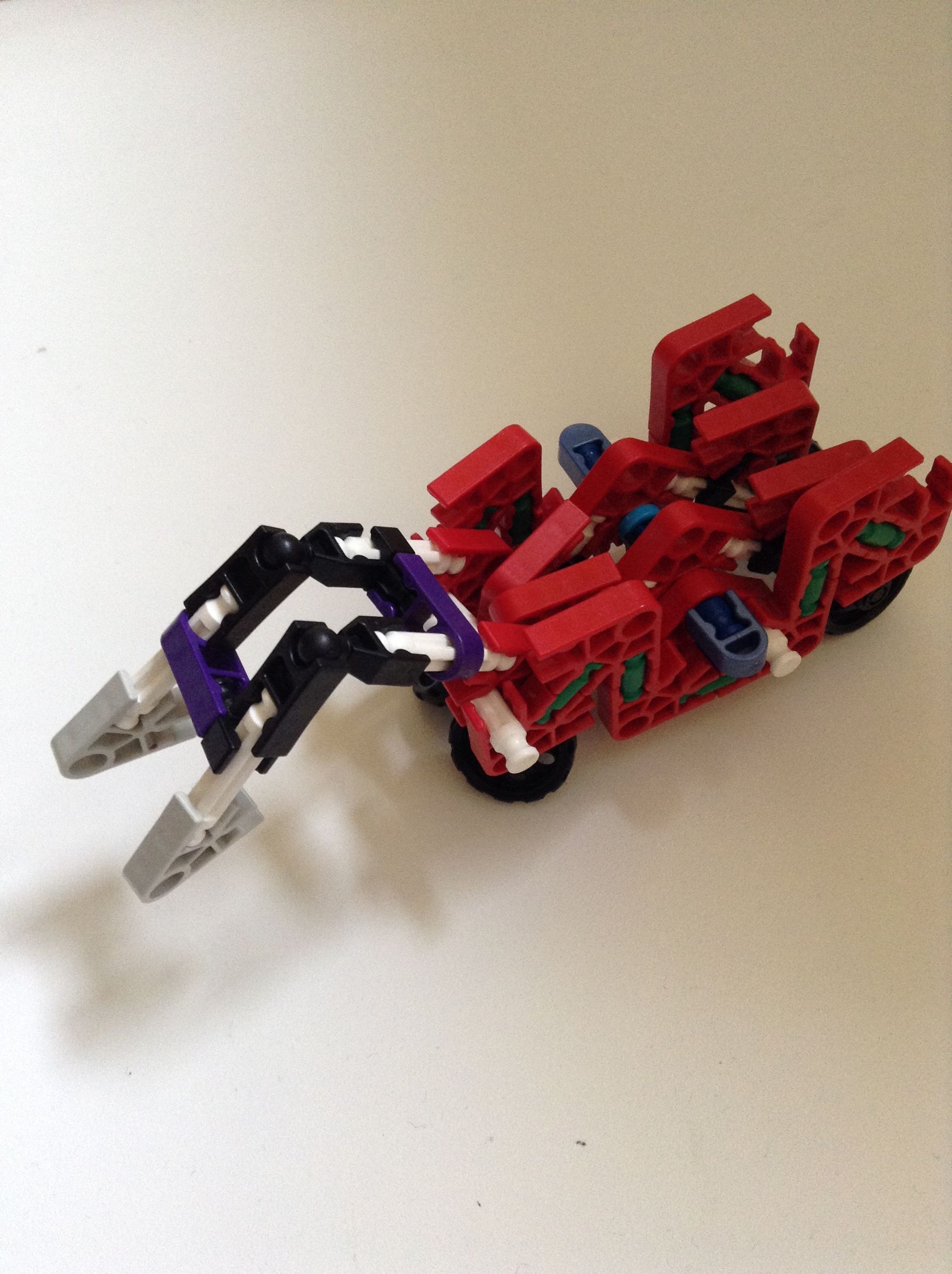 K'nex Transformer Mini Devastator : 8 Steps - Instructables