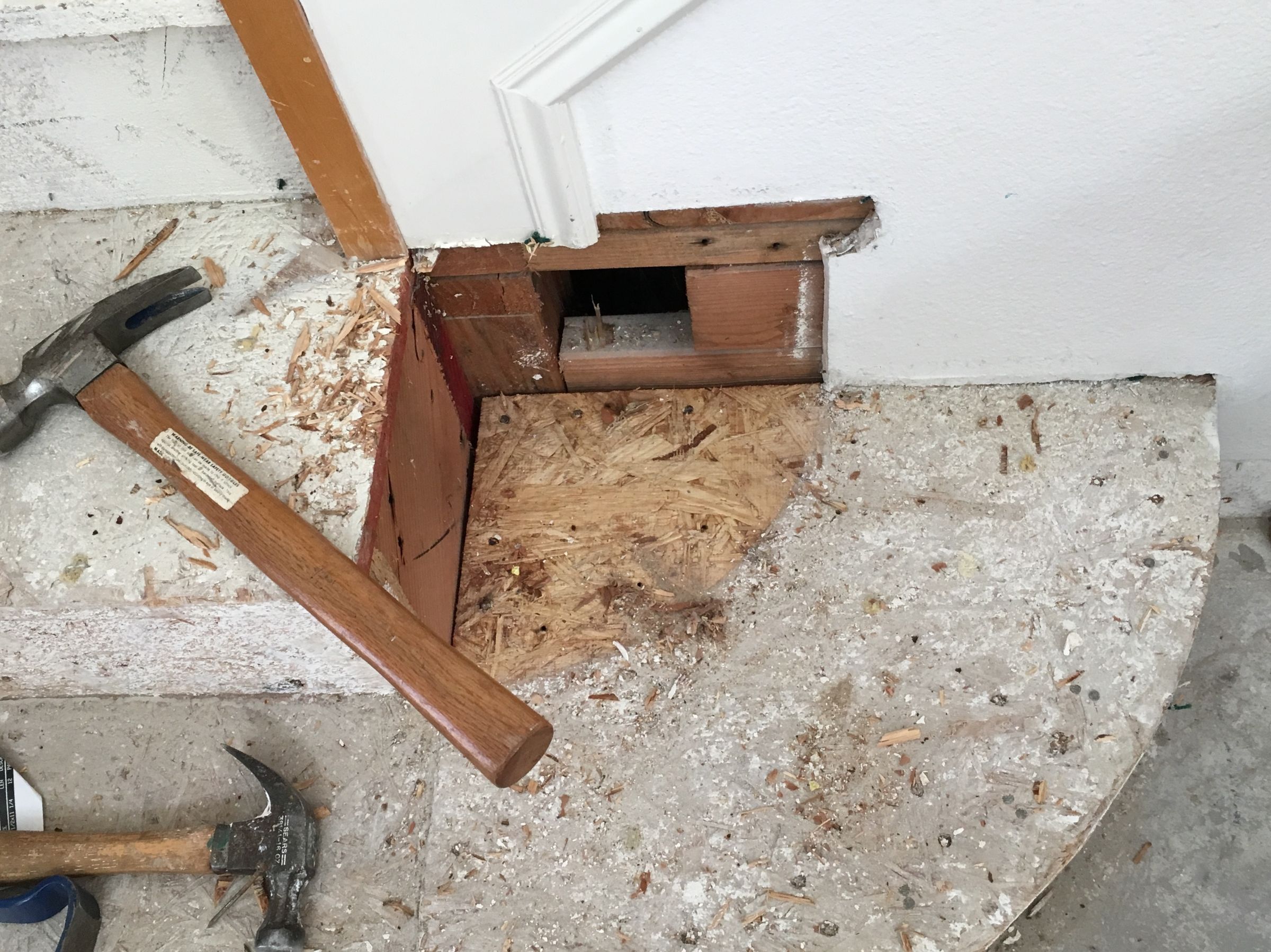 Converting an Old Staircase to Look New and Modern : 16 Steps (with ...