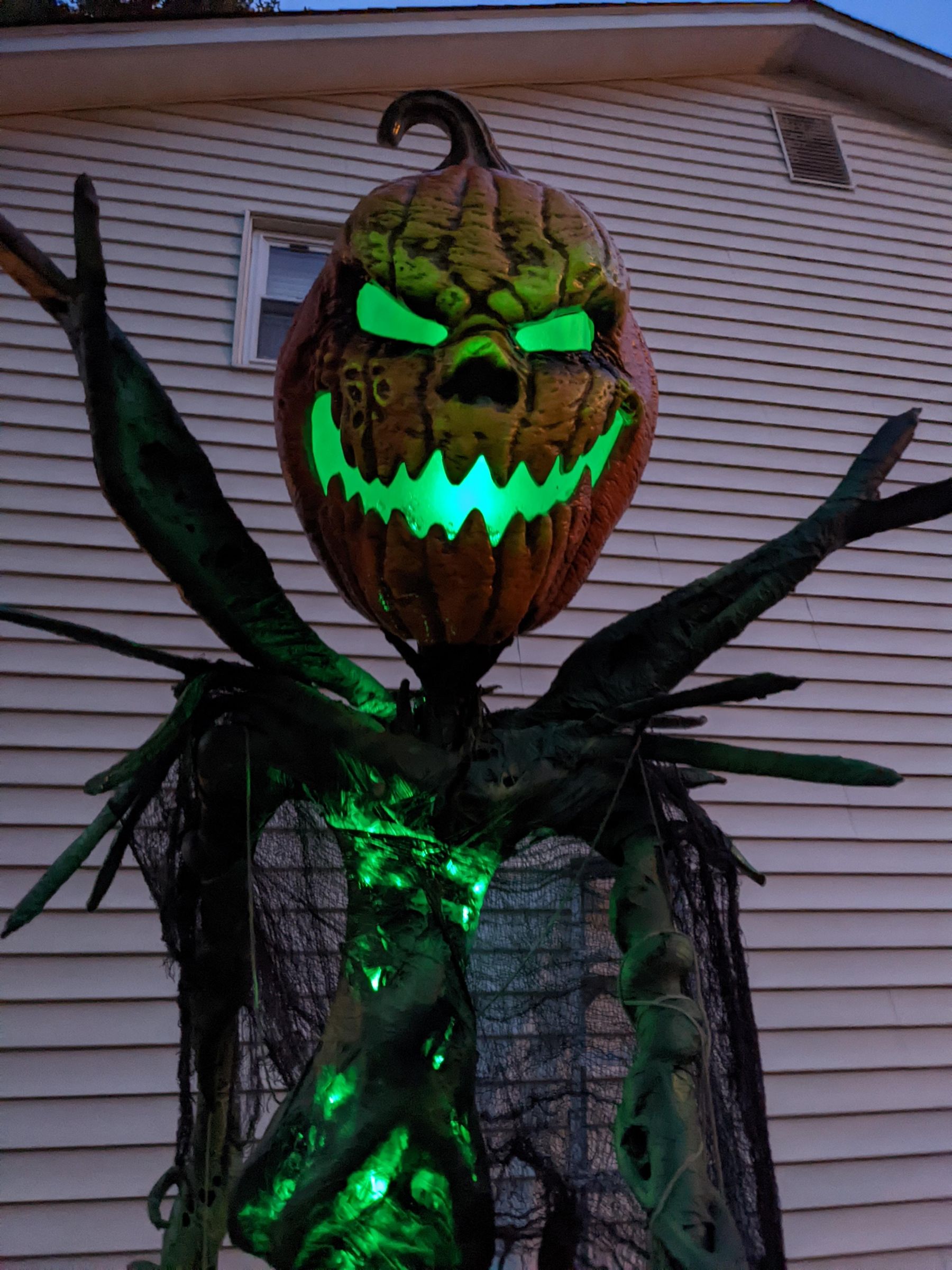 DIY 12ft Grimacing Pumpkin Monster Halloween Prop /Decoration : 5 Steps ...