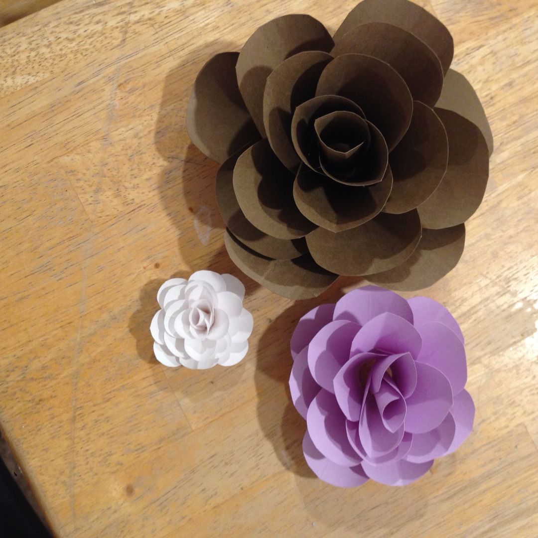 Cardstock Paper Flowers : 5 Steps (with Pictures) - Instructables