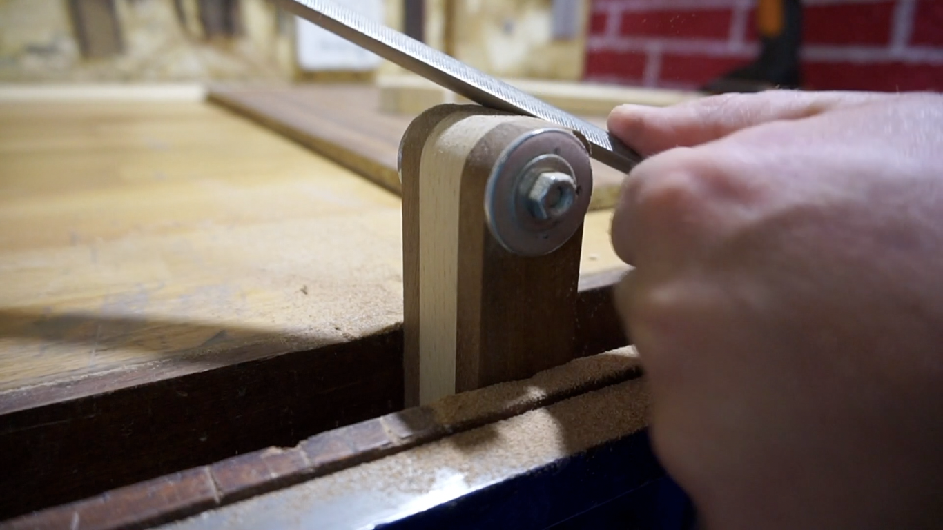 Multi-Angle Magnetic Hand Saw Guide : 9 Steps (with Pictures ...