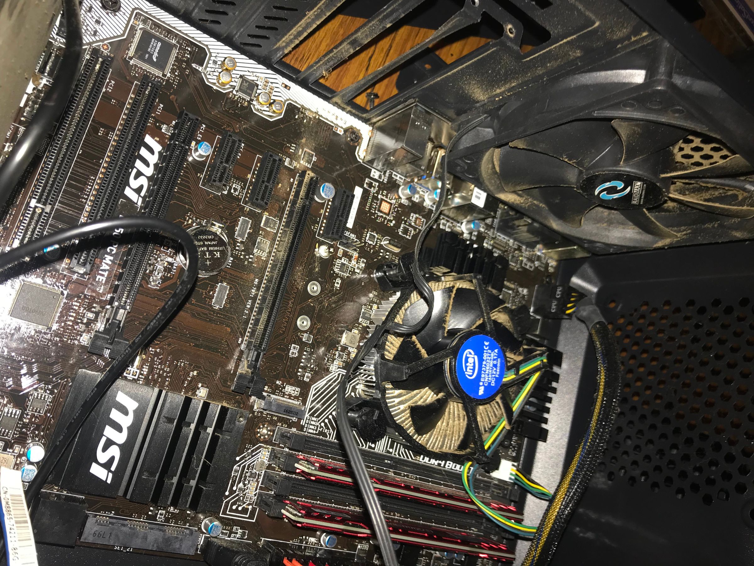Installing a Graphic Card : 5 Steps - Instructables