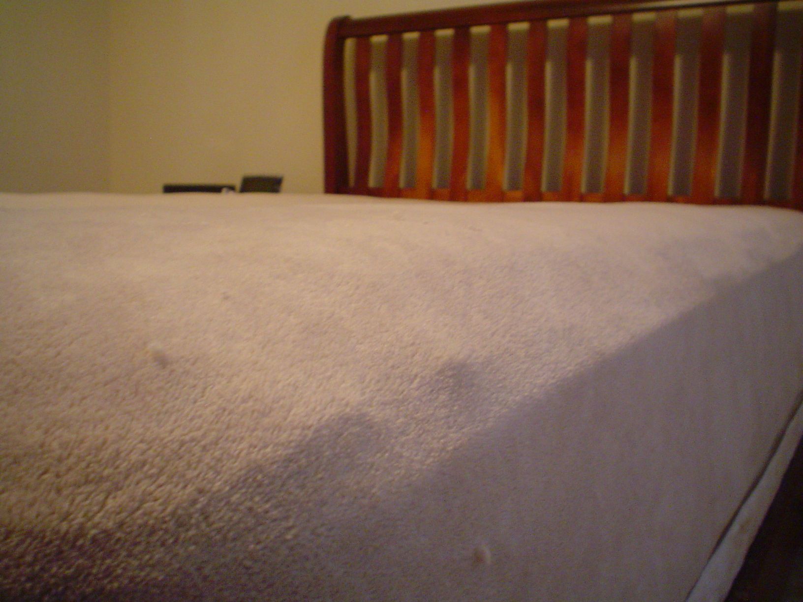 Sheet Straps for a Tight, Immobile Bottom Sheet : 5 Steps - Instructables