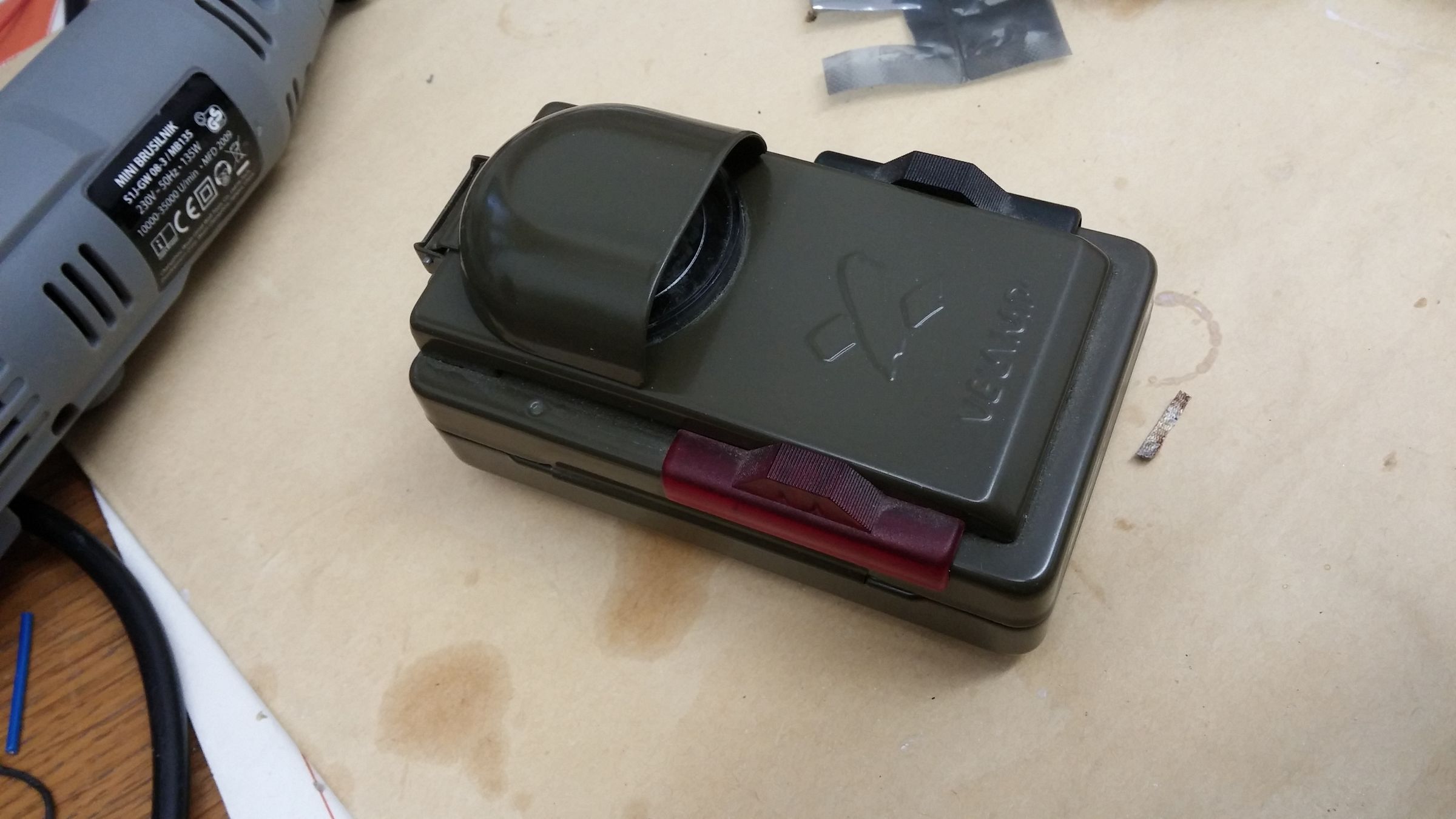 How I Made the Most Advanced Flashlight Ever : 10 Steps (with Pictures ...