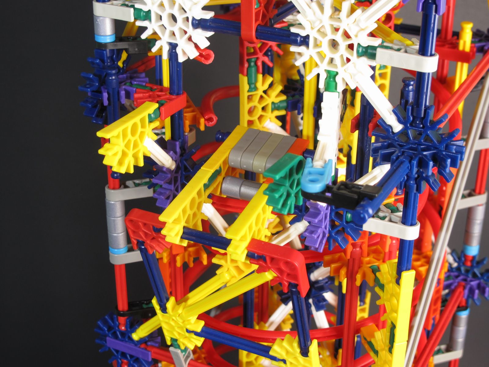Knex Inverted Helix Lift V2 : 12 Steps - Instructables