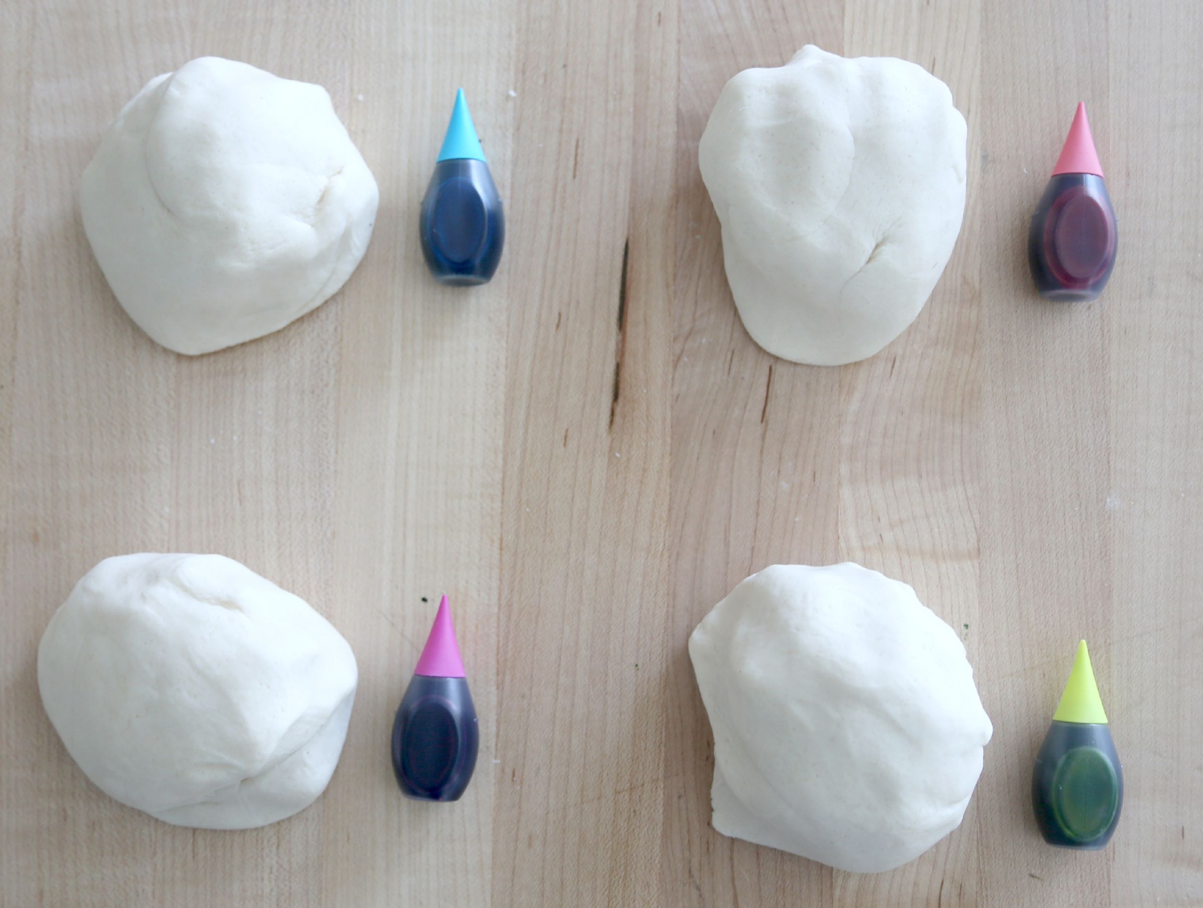 No Cook Play Dough : 9 Steps (with Pictures) - Instructables