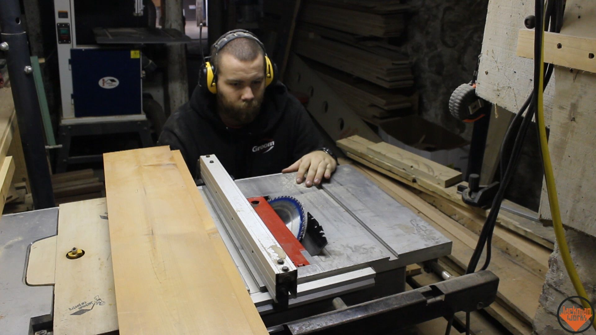 Reclaimed Wood Mailbox : 7 Steps (with Pictures) - Instructables