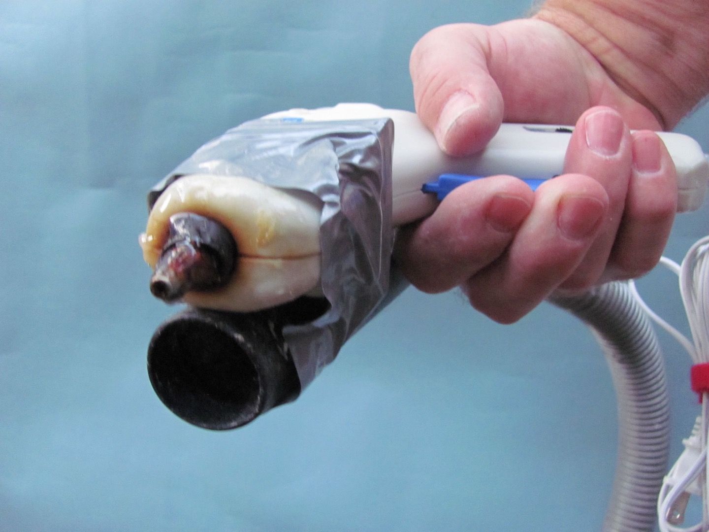 Hot Glue Cobwebs (with Pictures) - Instructables