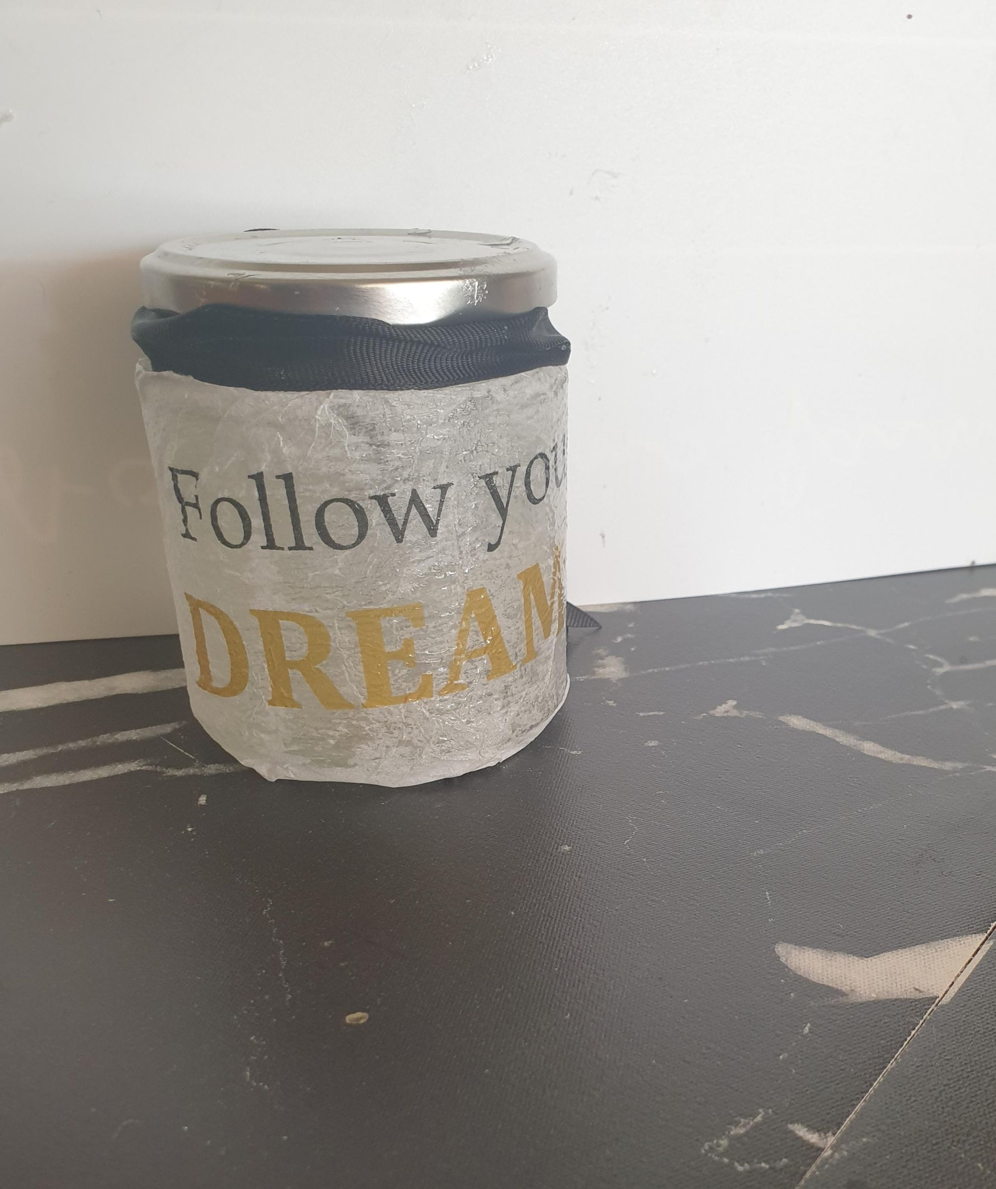 How to Decoupage With Paper Napkins : 7 Steps - Instructables