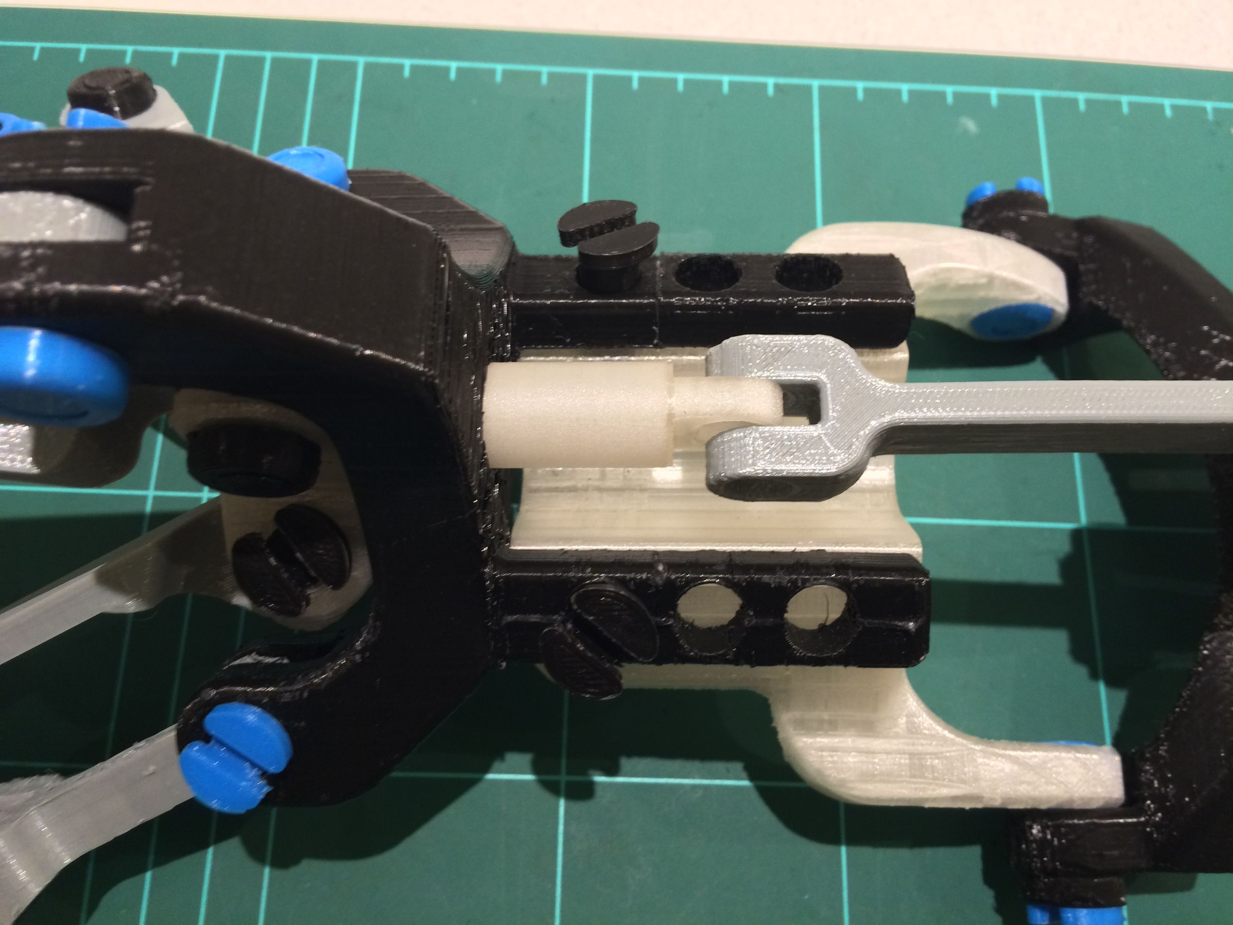 Black Ram Hand (Robotic/Prosthetic Hybrid) : 8 Steps (with Pictures ...