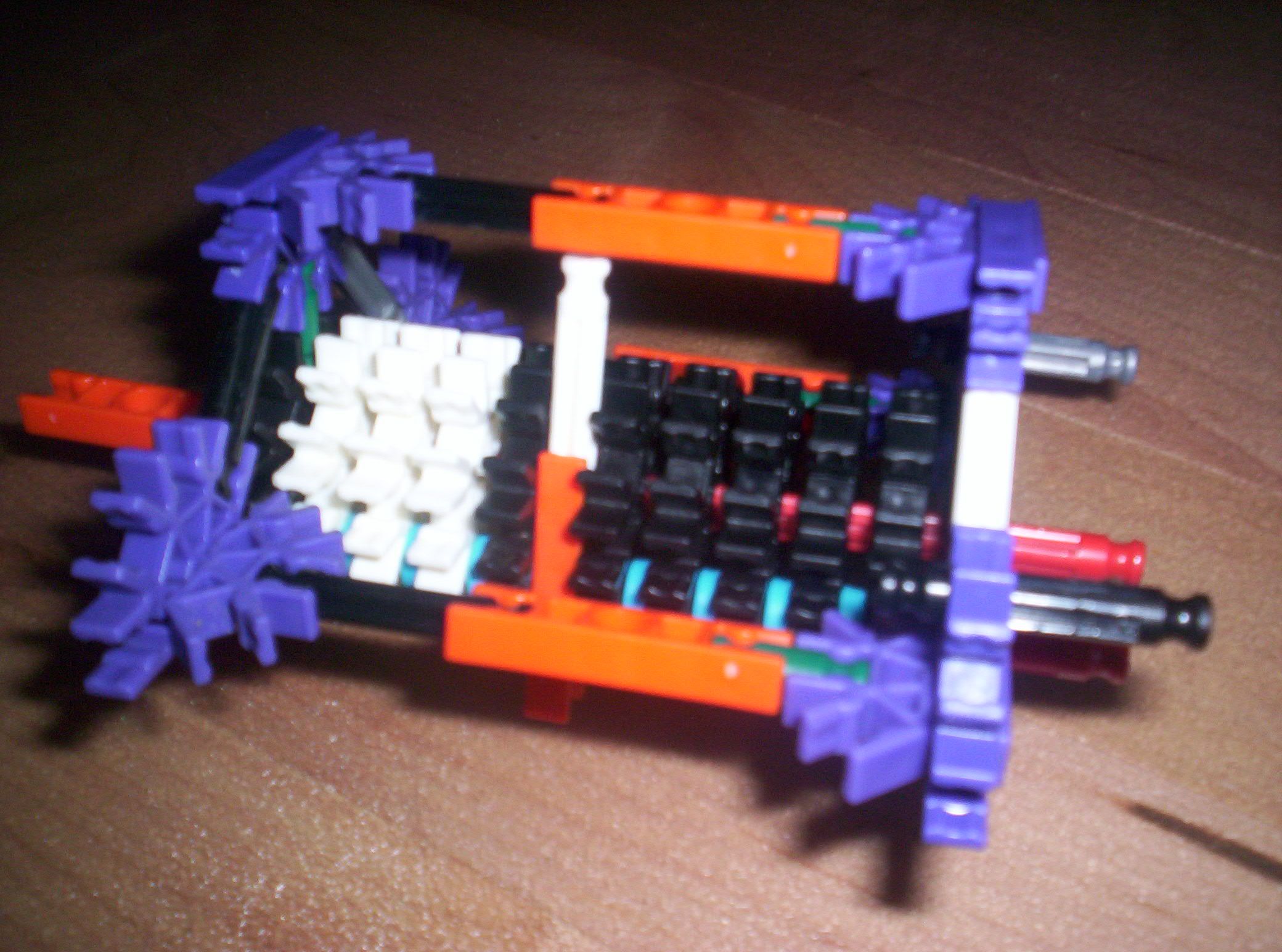K'NEX Tank : 8 Steps - Instructables
