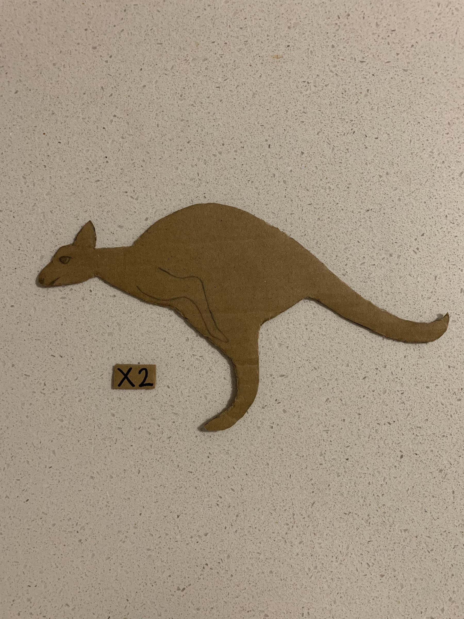 Kangaroo Phone Holder : 4 Steps (with Pictures) - Instructables