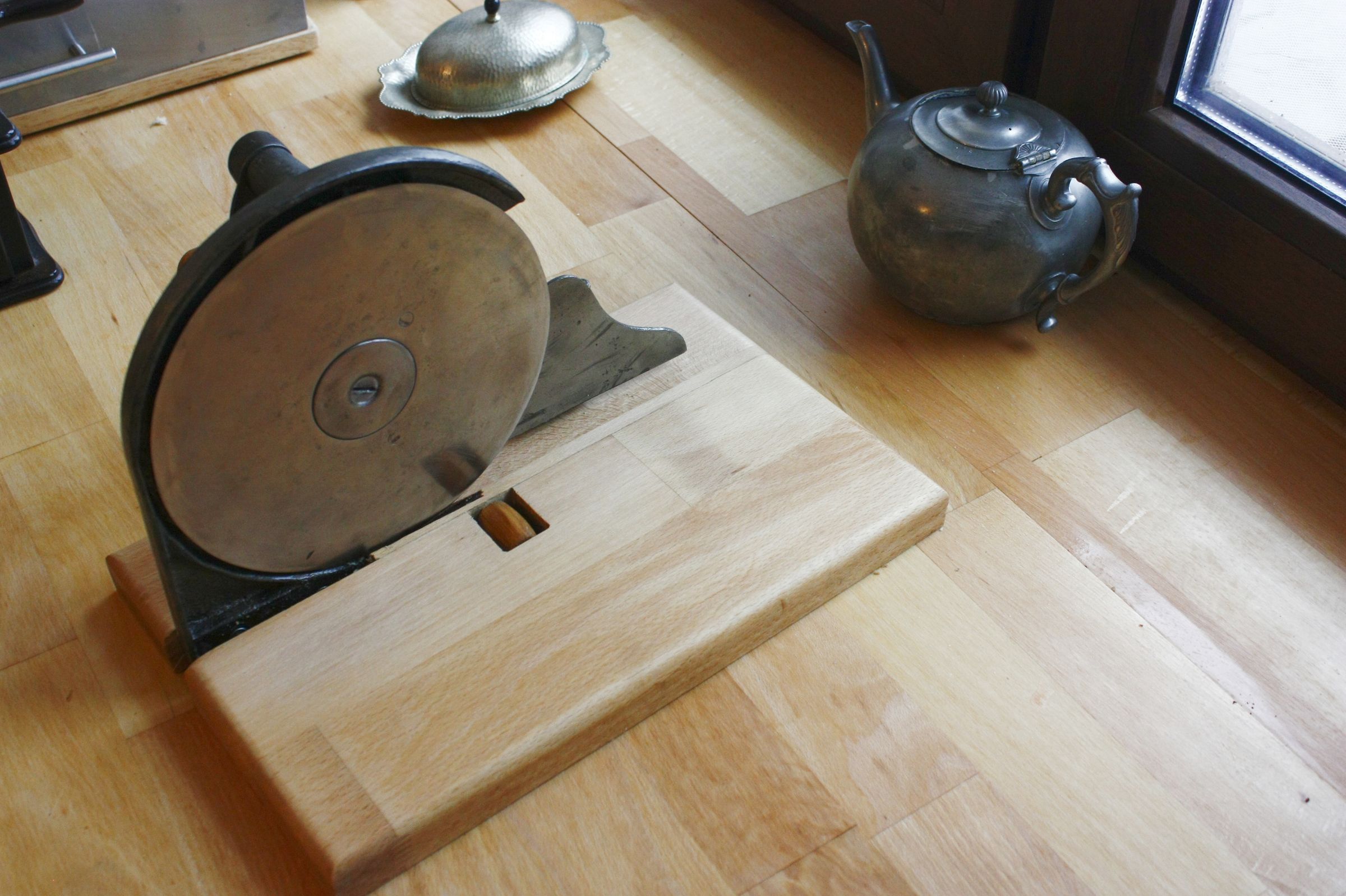 Make Some Renovation! Vintage Kitchen Cutter Restored to Life Again ...