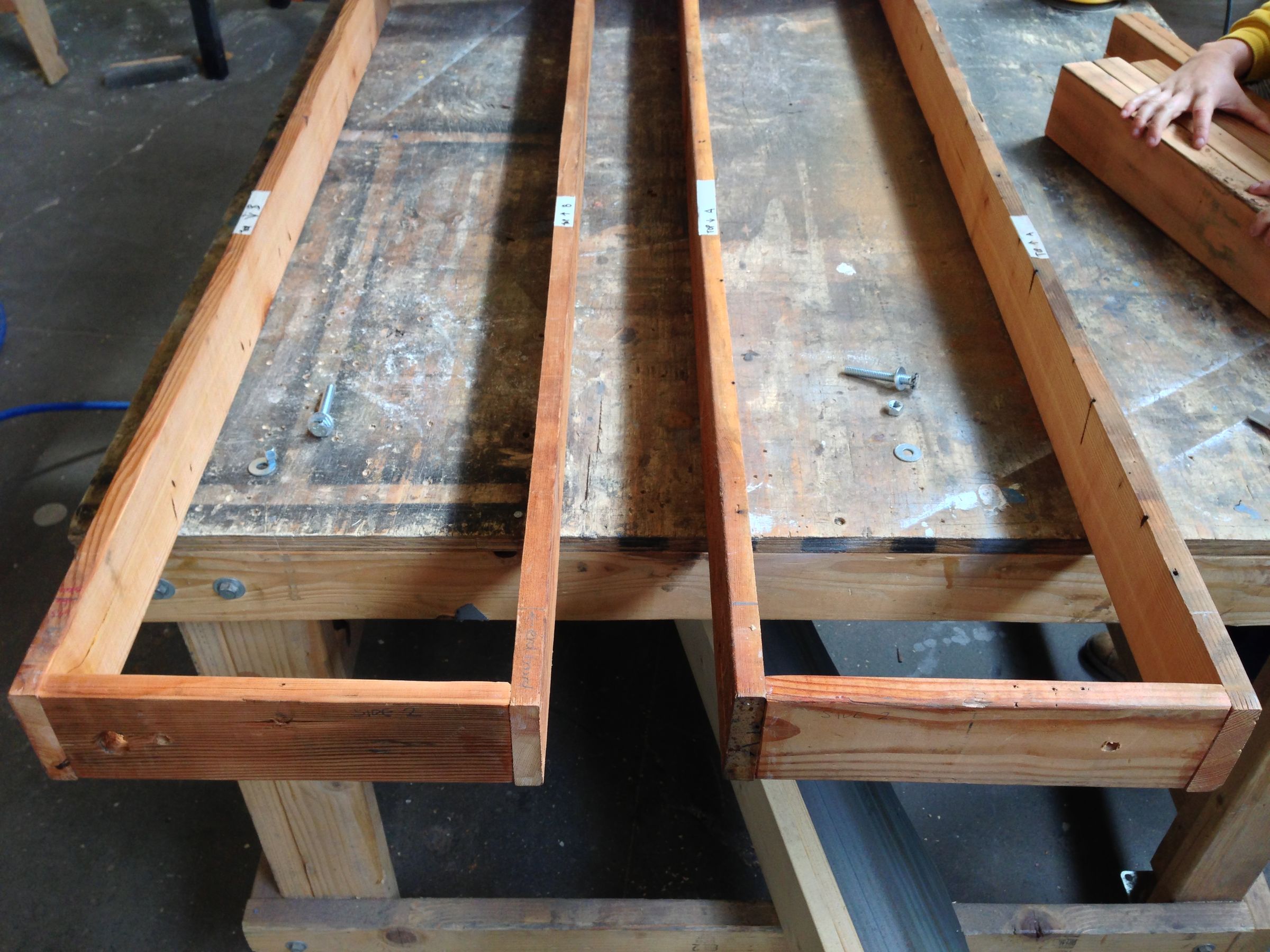 Reclaimed Wood Flat-Pack Picnic Table With Planter/Ice Trough : 11 ...