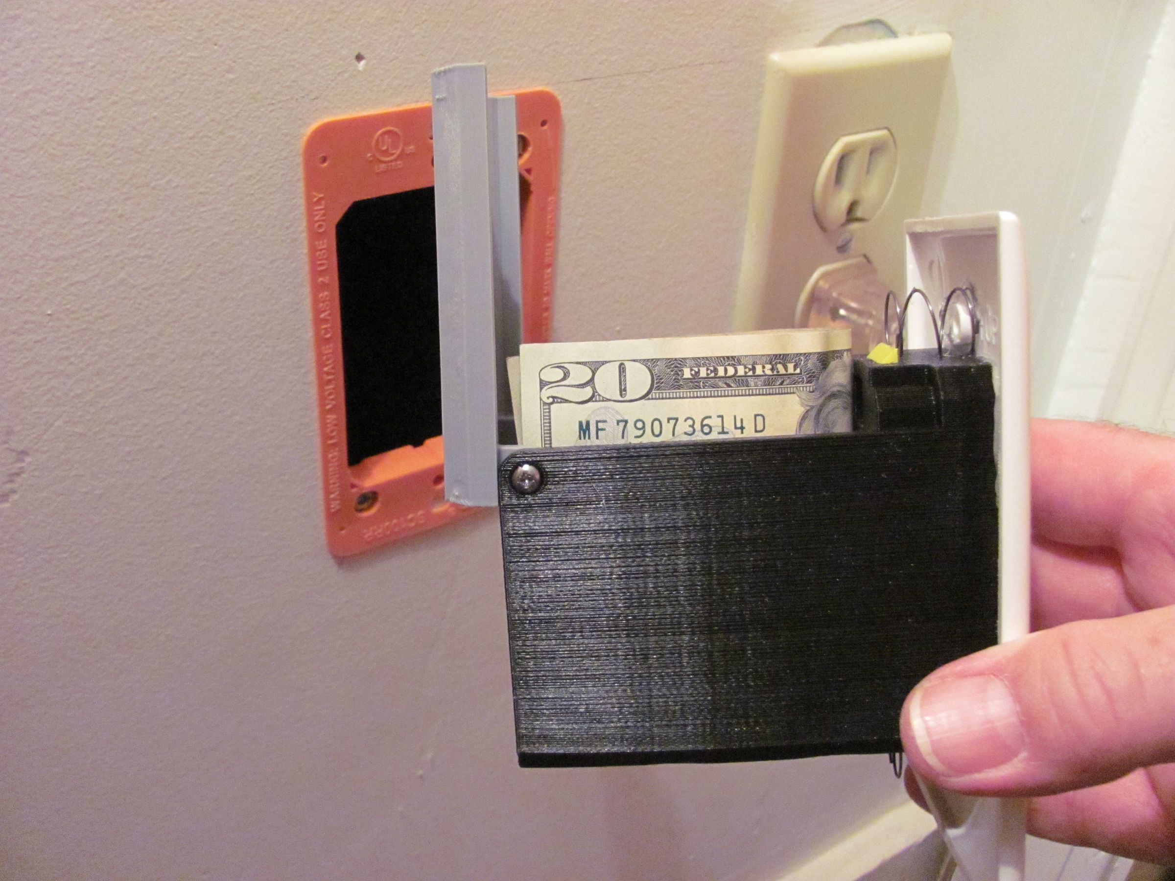 Phone Jack Secret Compartment : 7 Steps (with Pictures) - Instructables