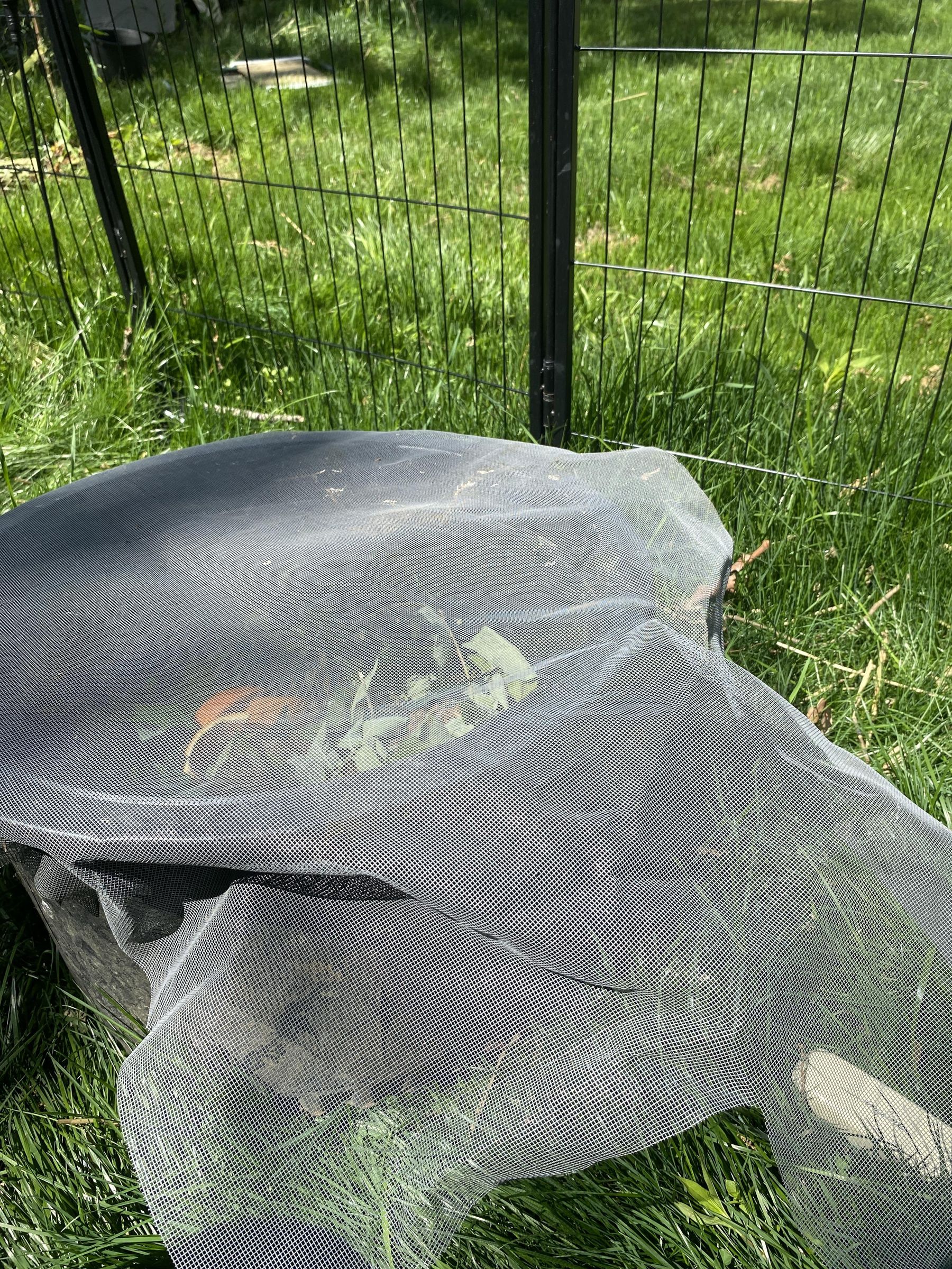 Super Easy Recycled Compost Bin : 9 Steps (with Pictures) - Instructables
