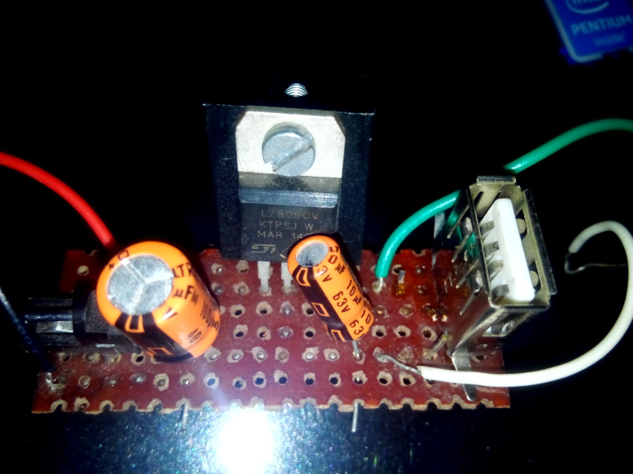 5V on the Go Power Supply : 4 Steps (with Pictures) - Instructables