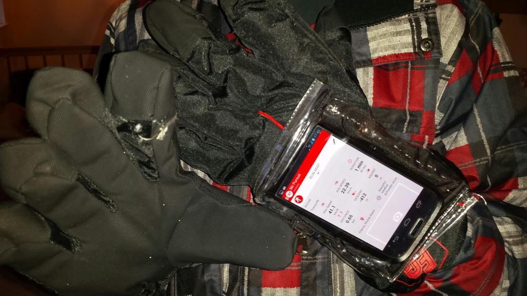 Touchscreen Glove Phone Case : 5 Steps (with Pictures) - Instructables