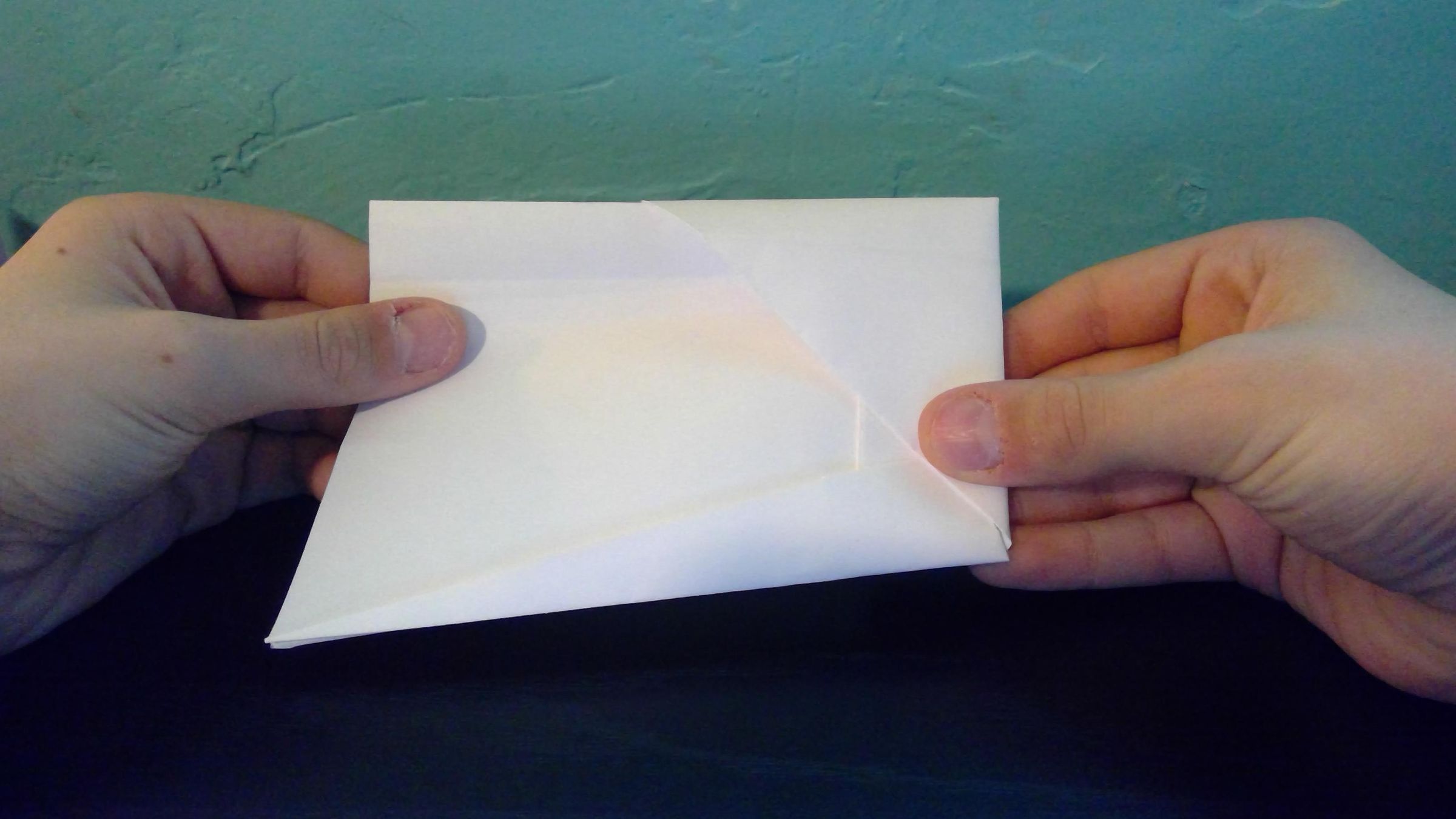 Long Airtime Paper Airplane Tutorial : 9 Steps - Instructables