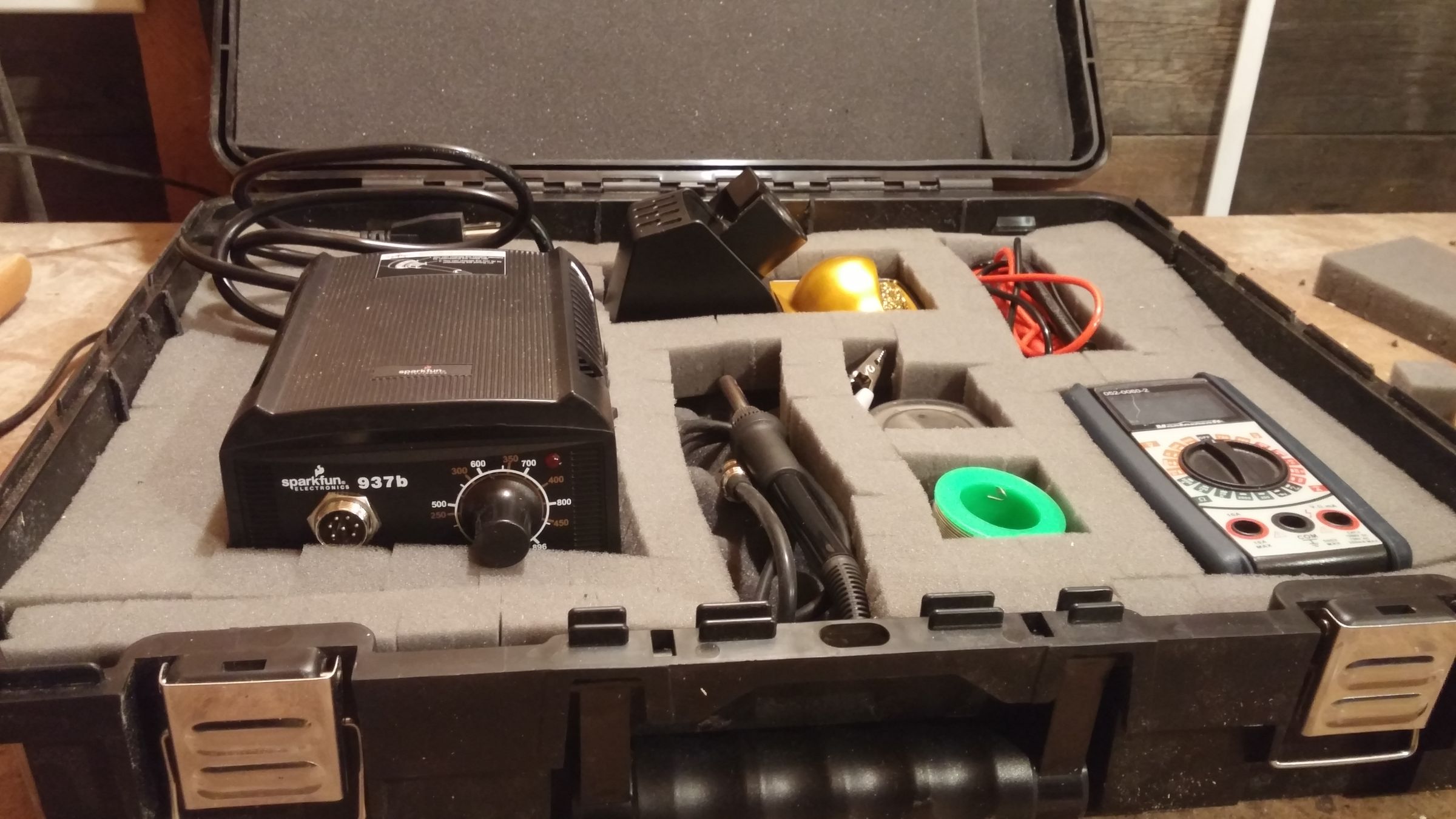 Hard Shell Stackable Storage/Travel Cases : 6 Steps (with Pictures ...