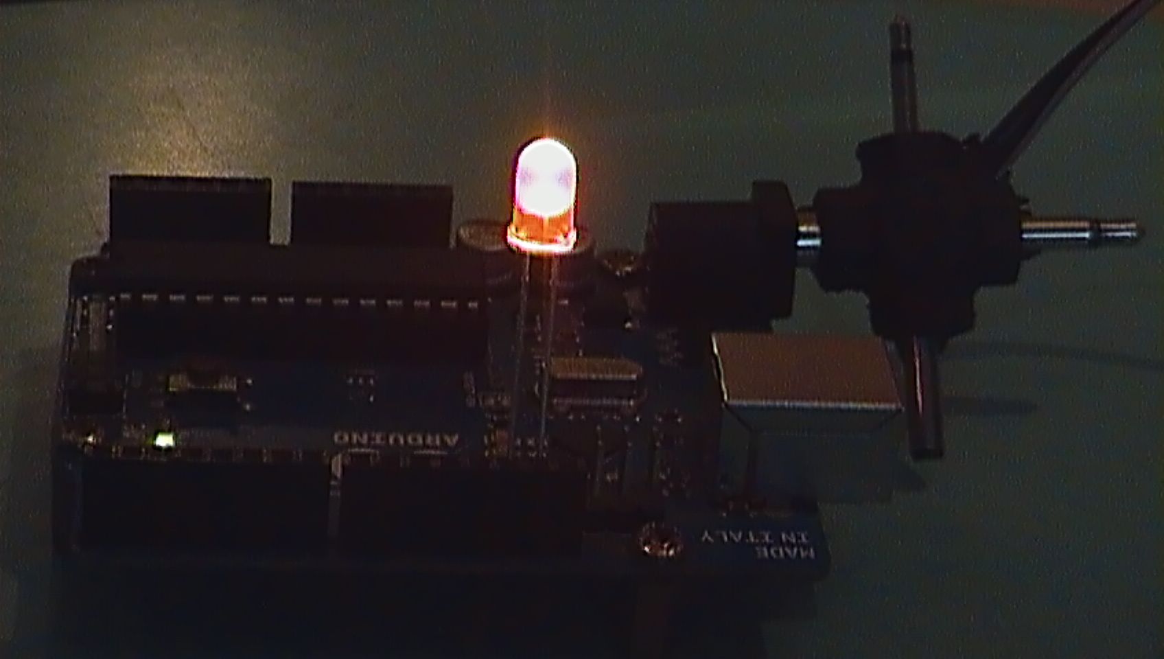 Arduino Morse Code Flaher : 7 Steps (with Pictures) - Instructables