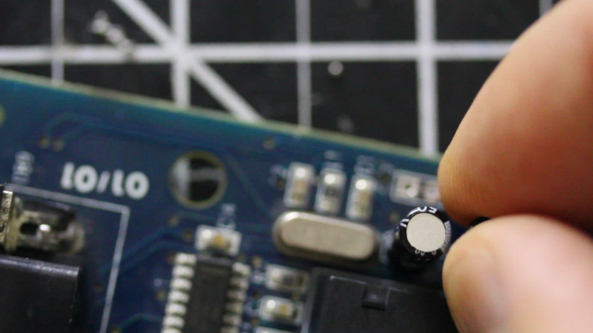 Desoldering | Soldering Basics : 8 Steps (with Pictures) - Instructables