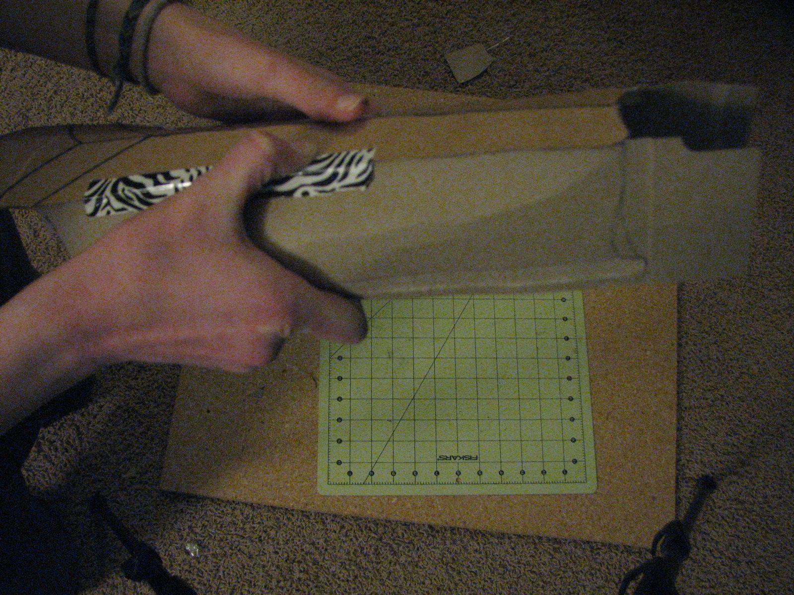 How to Make Greaves (Leg Armor) Out of Cardboard : 7 Steps (with ...