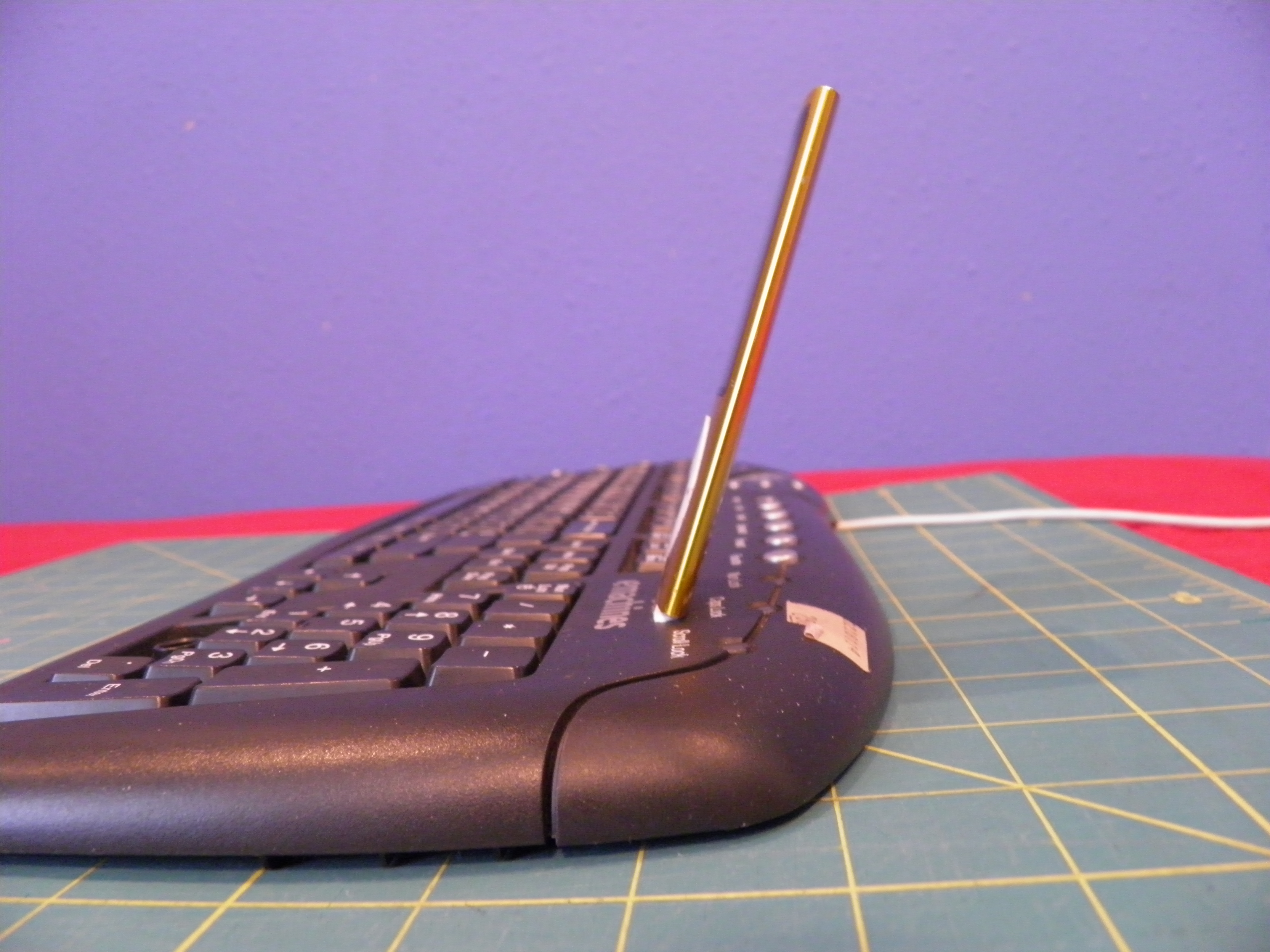 Keyboard IPod Dock (with Video!) : 8 Steps - Instructables