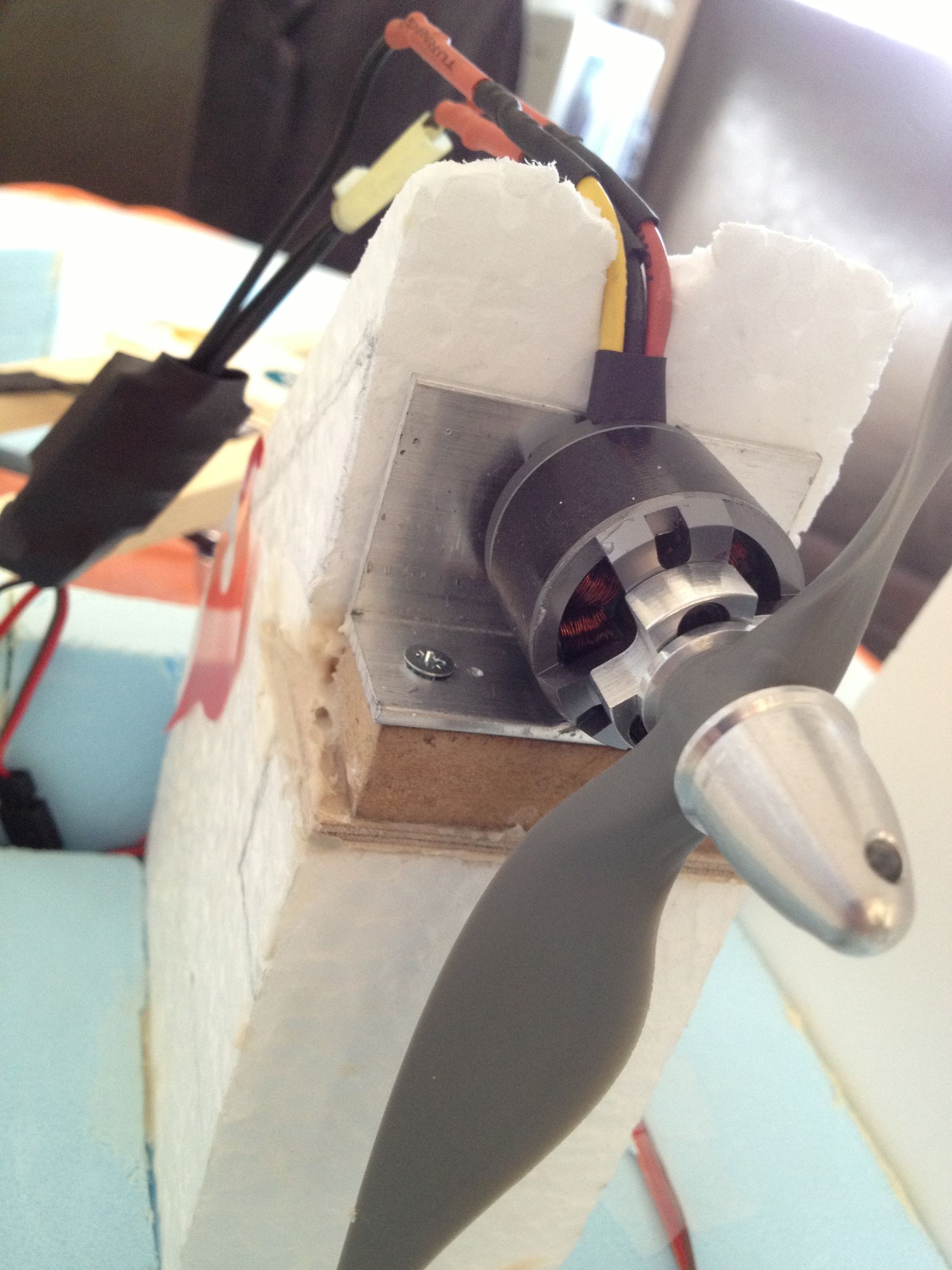 How to Make a RC Hovercraft : 9 Steps (with Pictures) - Instructables