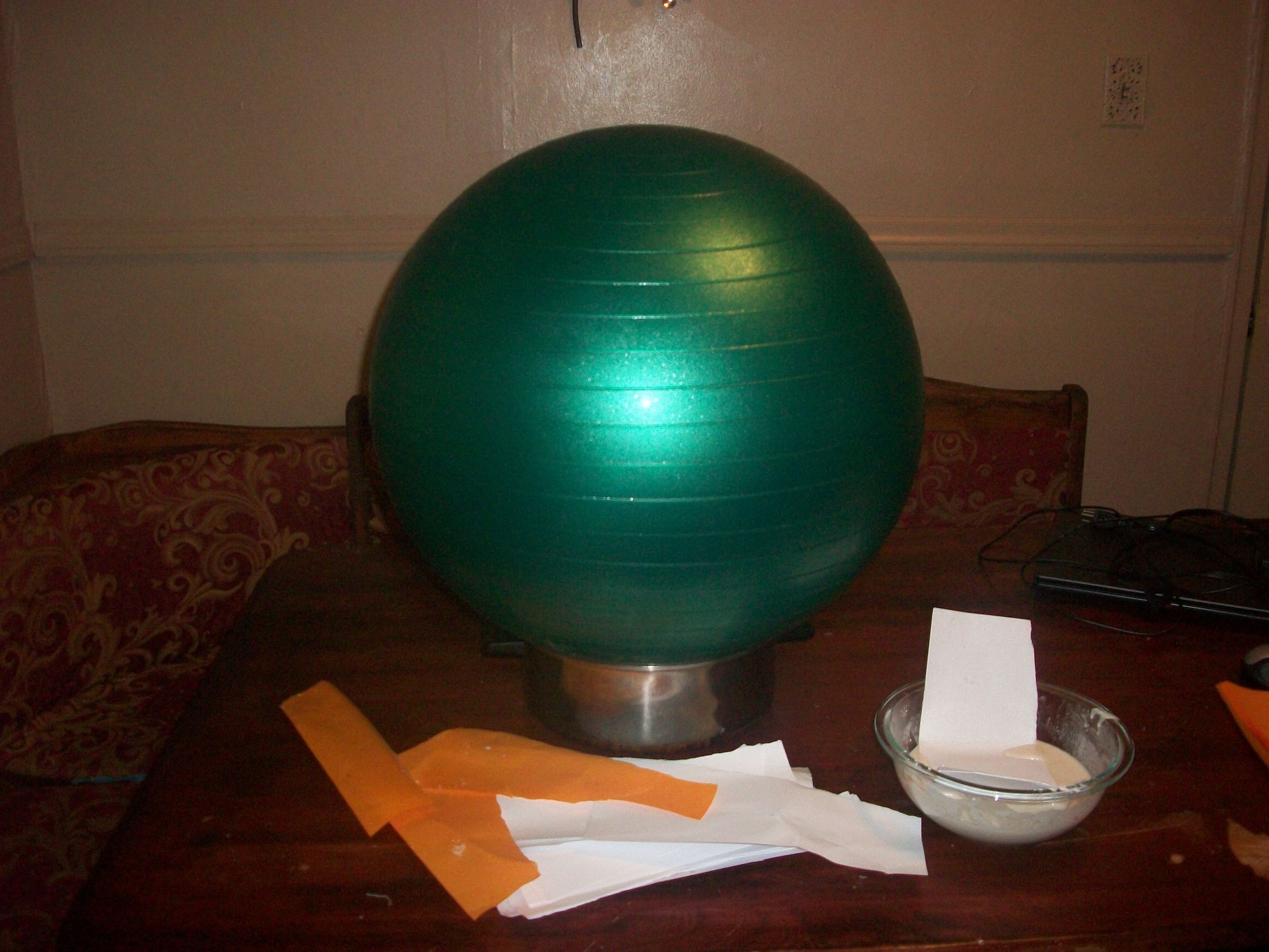 DIY Homemade R2D2 Star Wars Halloween Costume : 3 Steps - Instructables