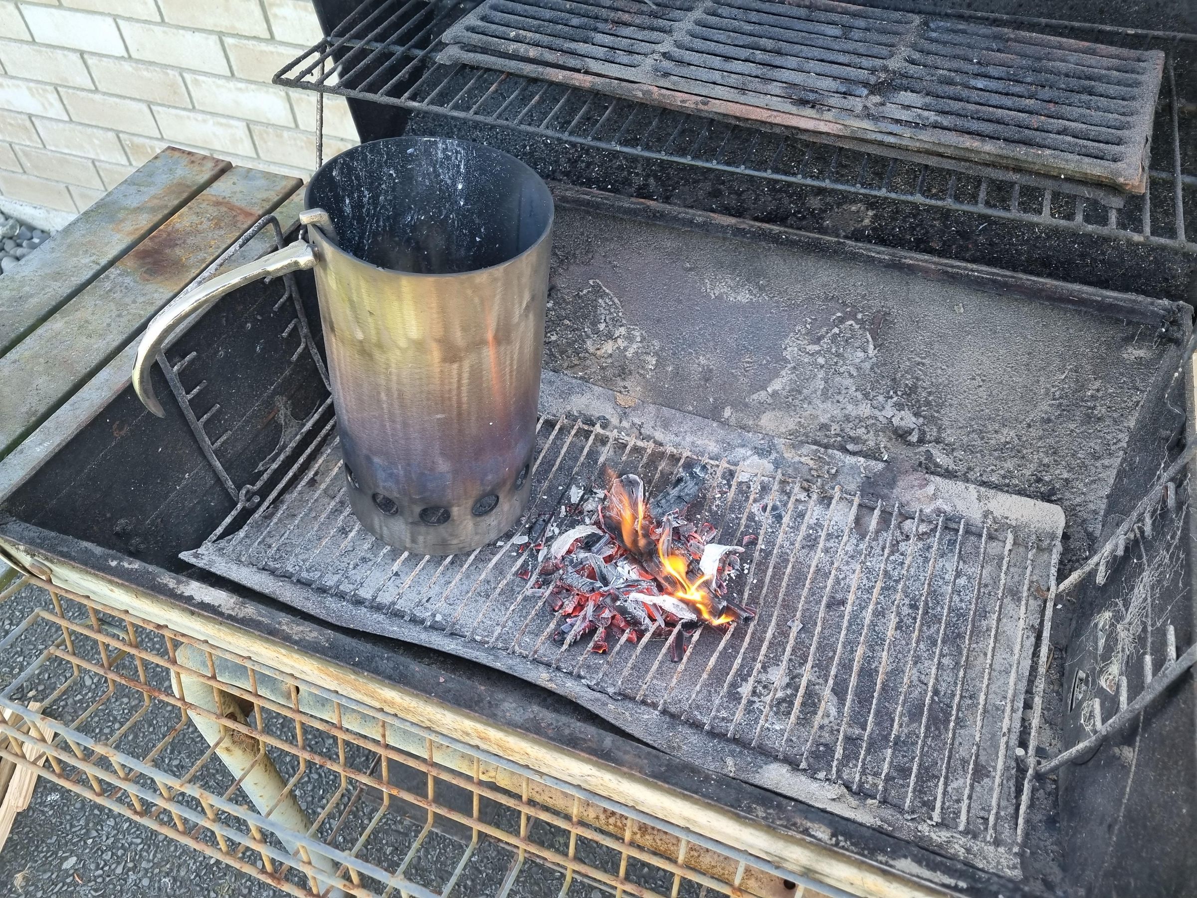 Charcoal Chimney BBQ Fire Starter : 8 Steps (with Pictures) - Instructables