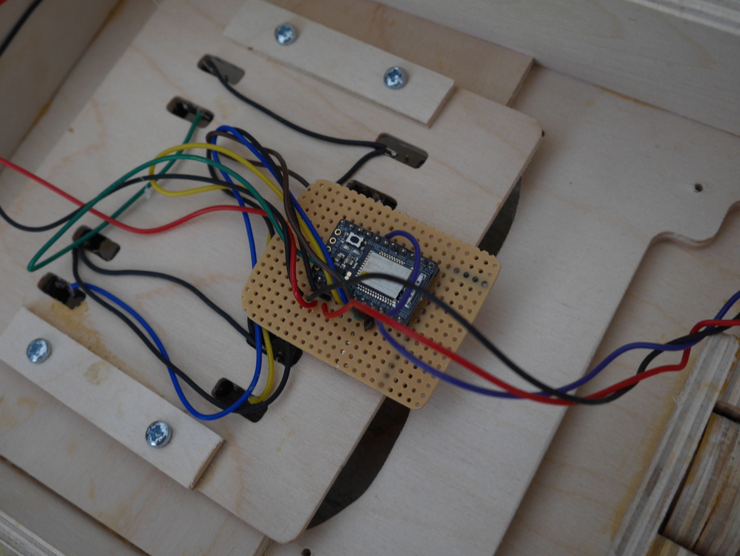 Wooden Bluetooth Remote for Lego Duplo Train : 3 Steps (with Pictures ...