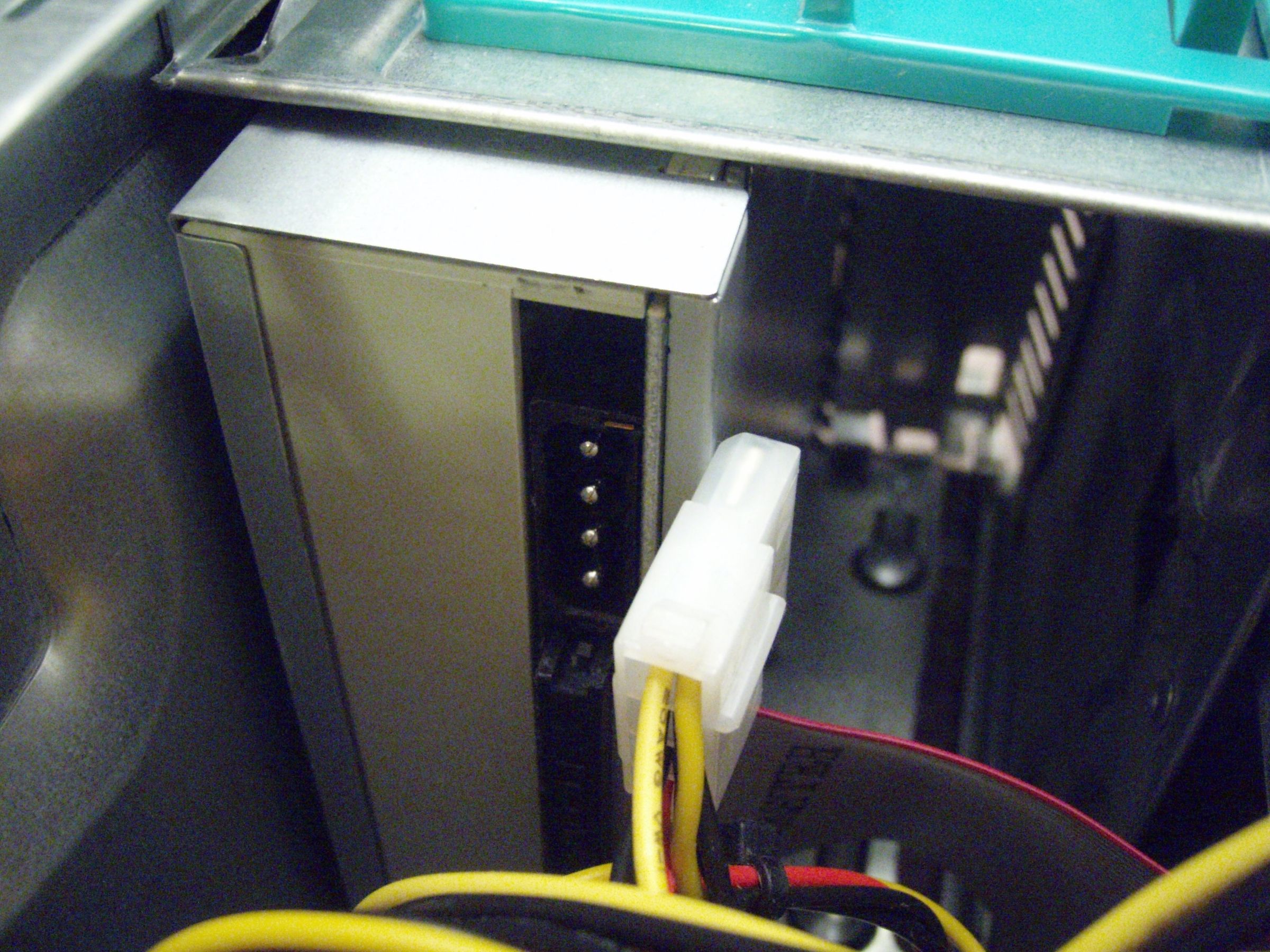 How to Disassemble a Computer : 16 Steps (with Pictures) - Instructables