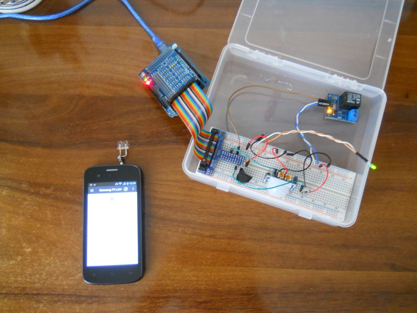 Home Automation With a Smartphone (TV, Arduino, Light, Security ...