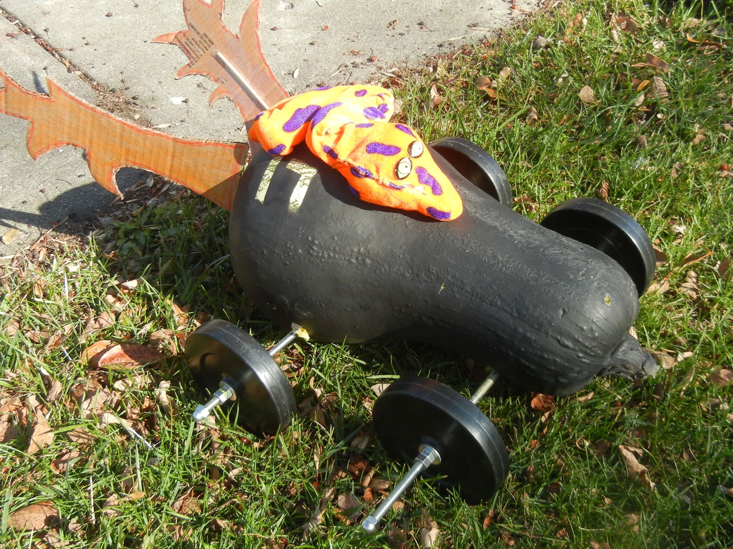 How to Build a PUMPKIN RACER With Two Parallel Independent Axles : 9 ...