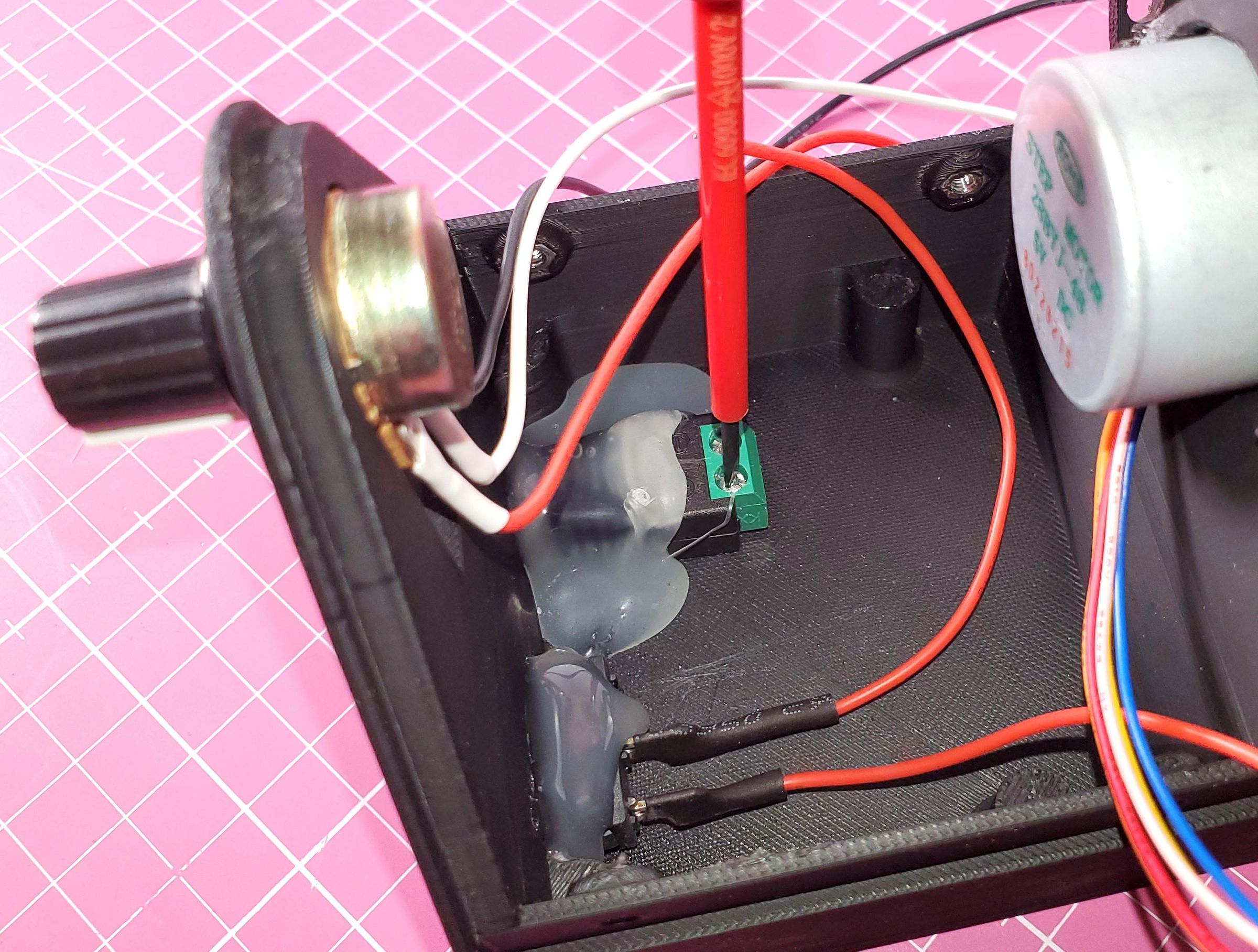 3D Printed Fishing Lure Rotating Drying Station : 13 Steps (with ...
