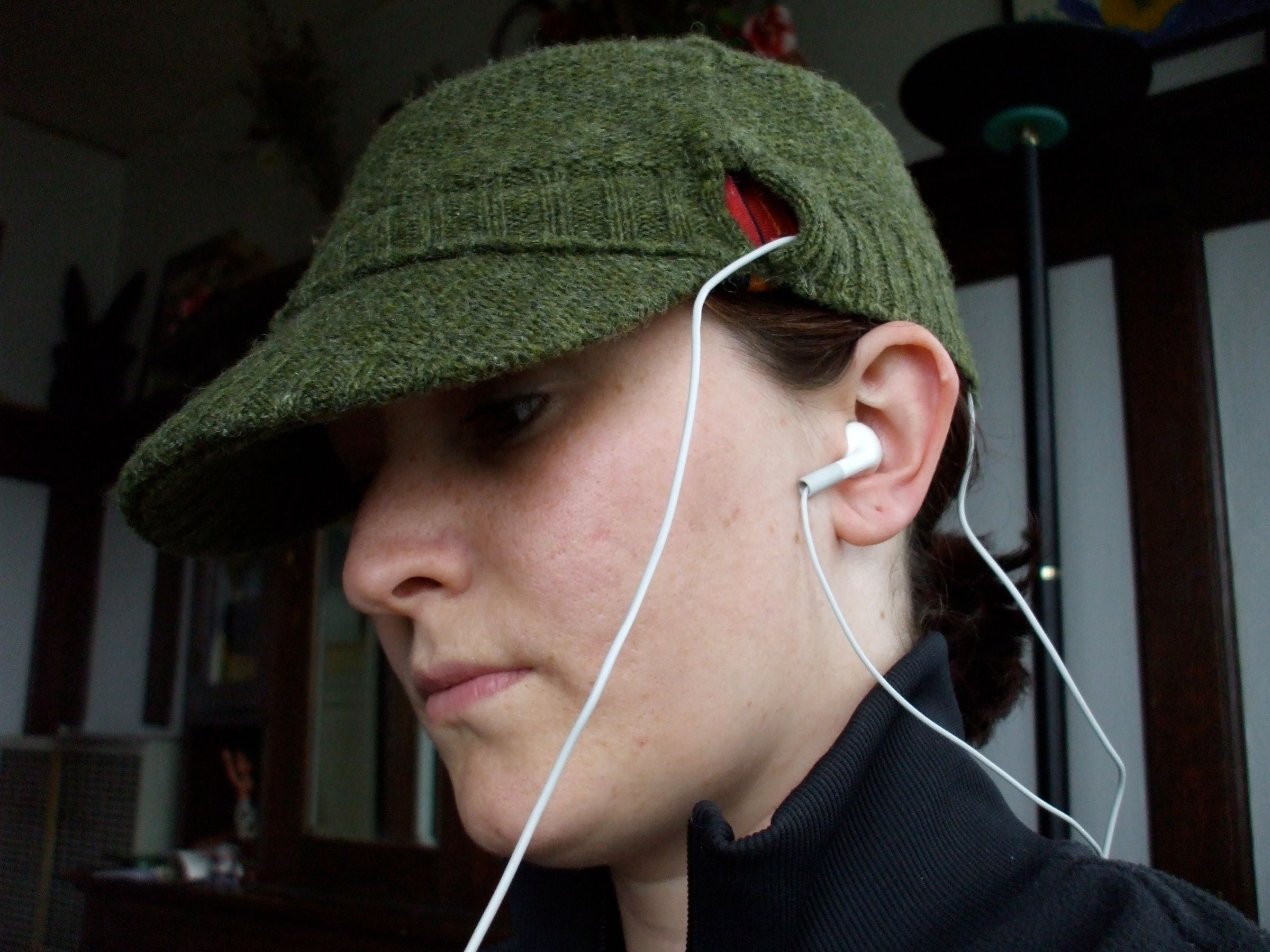How to Make an IPod Hat : 11 Steps (with Pictures) - Instructables