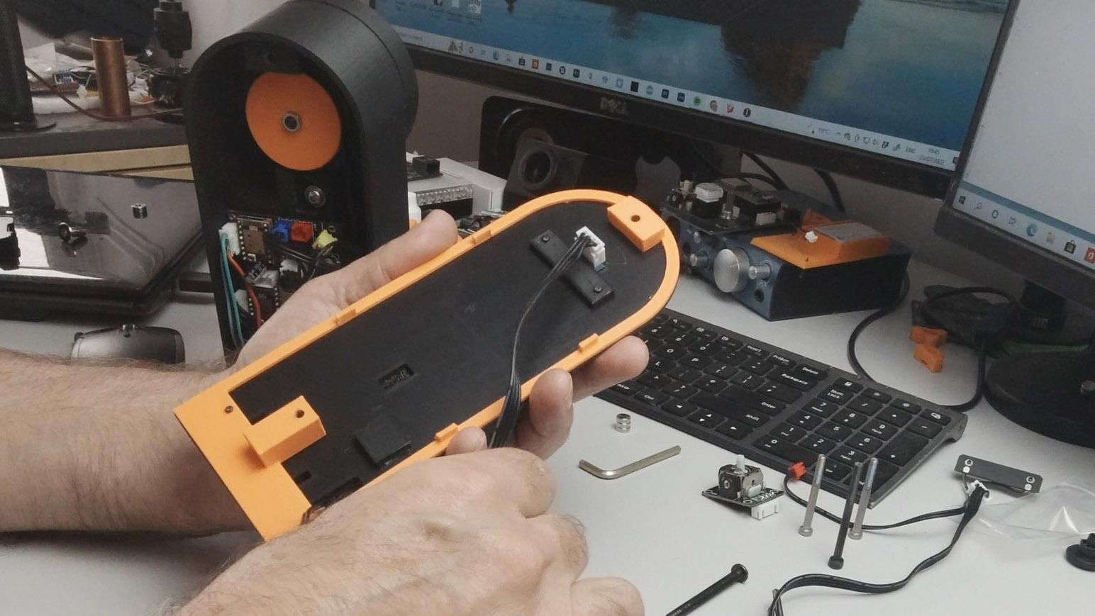 Camera Pan Tilt Head Fully Programable With WIFI PTZ Capability : 26 ...