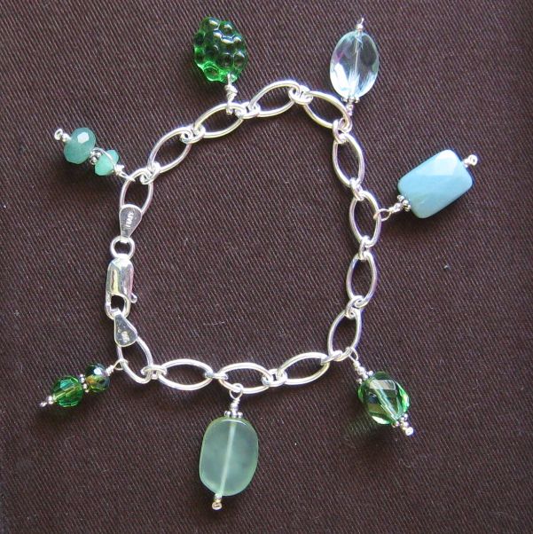A Simple Charm Bracelet : 4 Steps (with Pictures) - Instructables