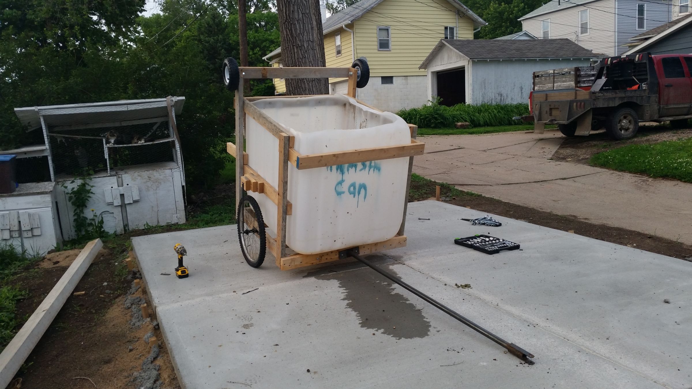 Grass Clipping Cart From Reclaimed Materials. : 5 Steps (with Pictures ...