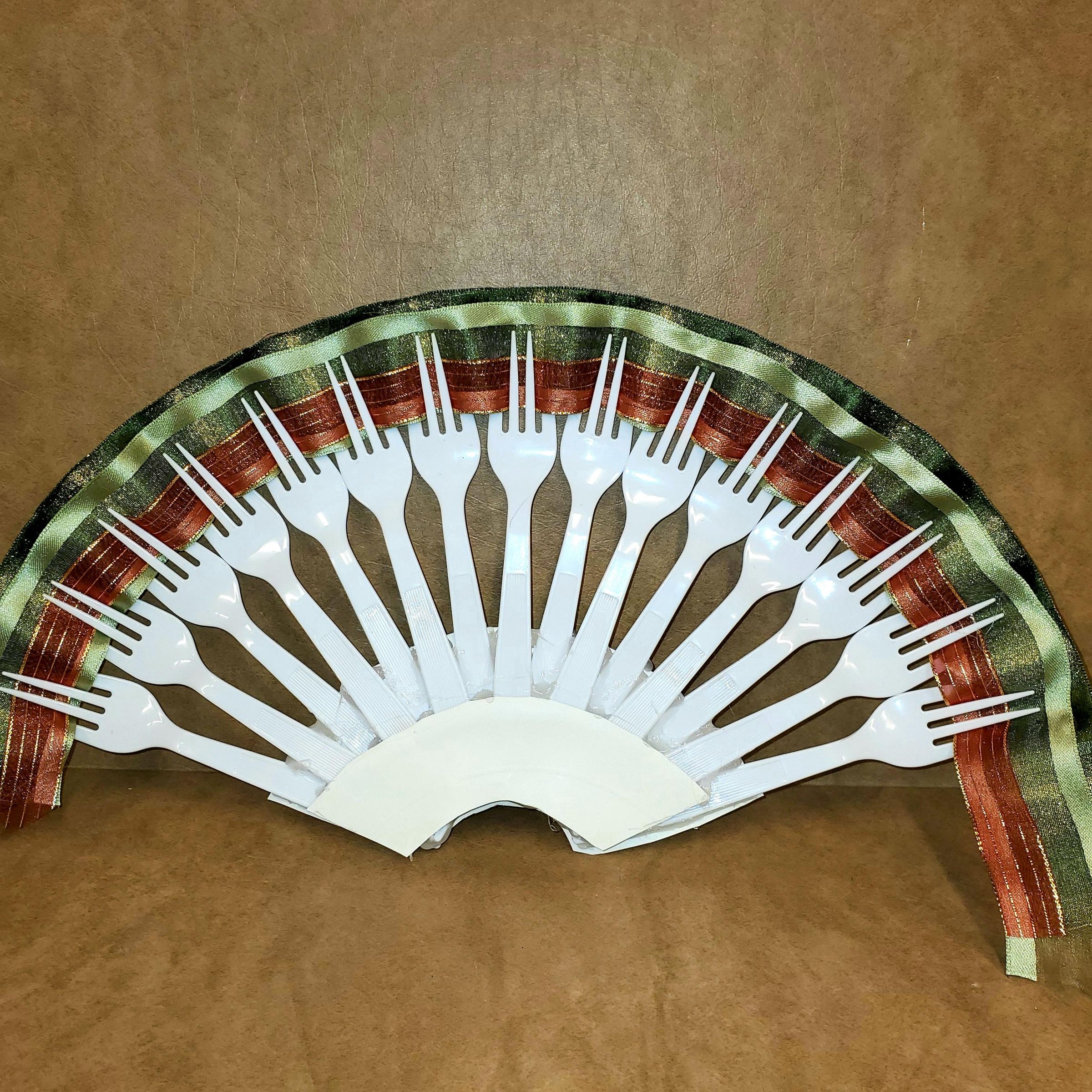 'ForkTastic Fan' Wall Hanging : 7 Steps (with Pictures) - Instructables