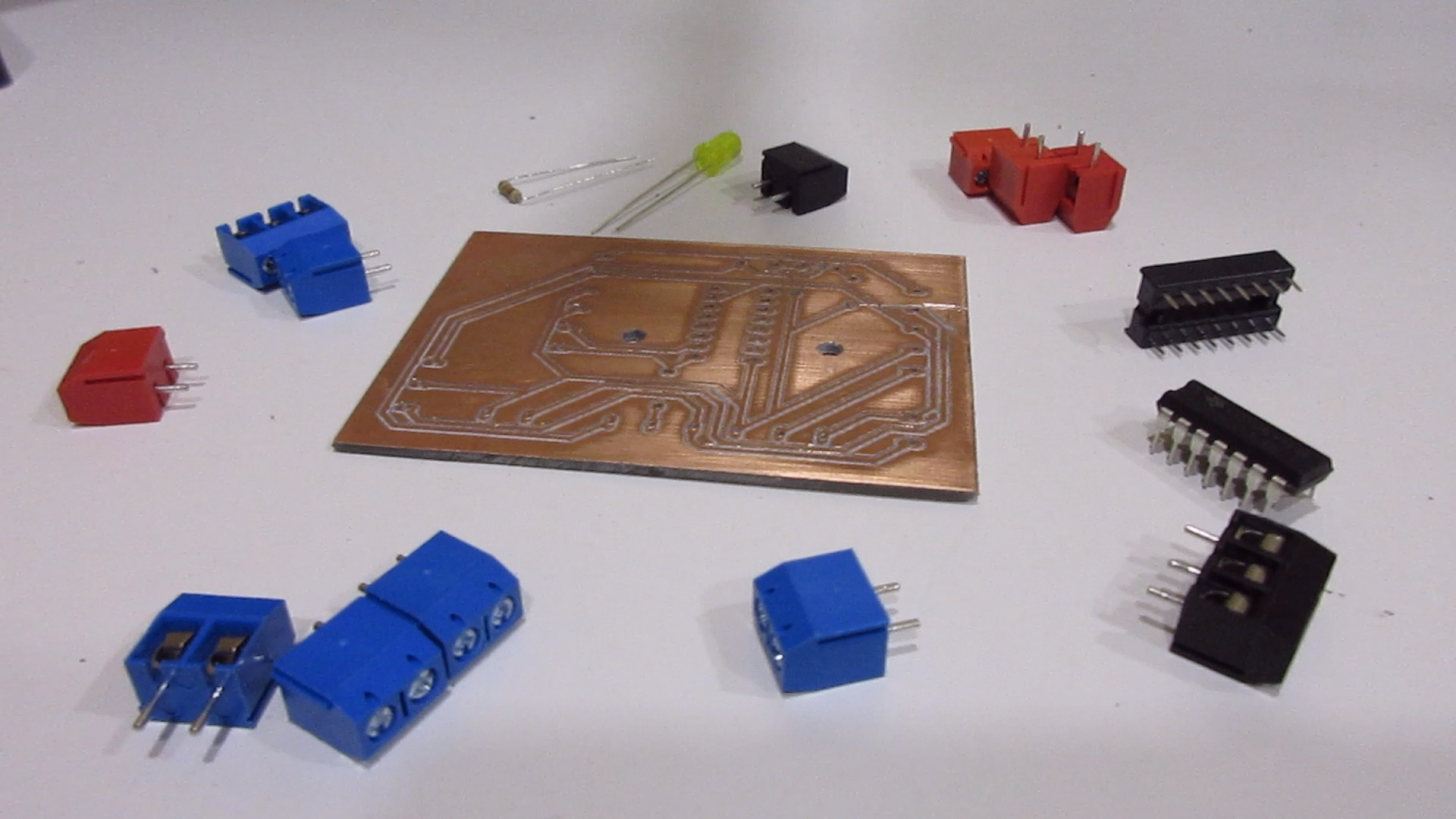 PCB That Helps With Cable Management : 6 Steps (with Pictures ...