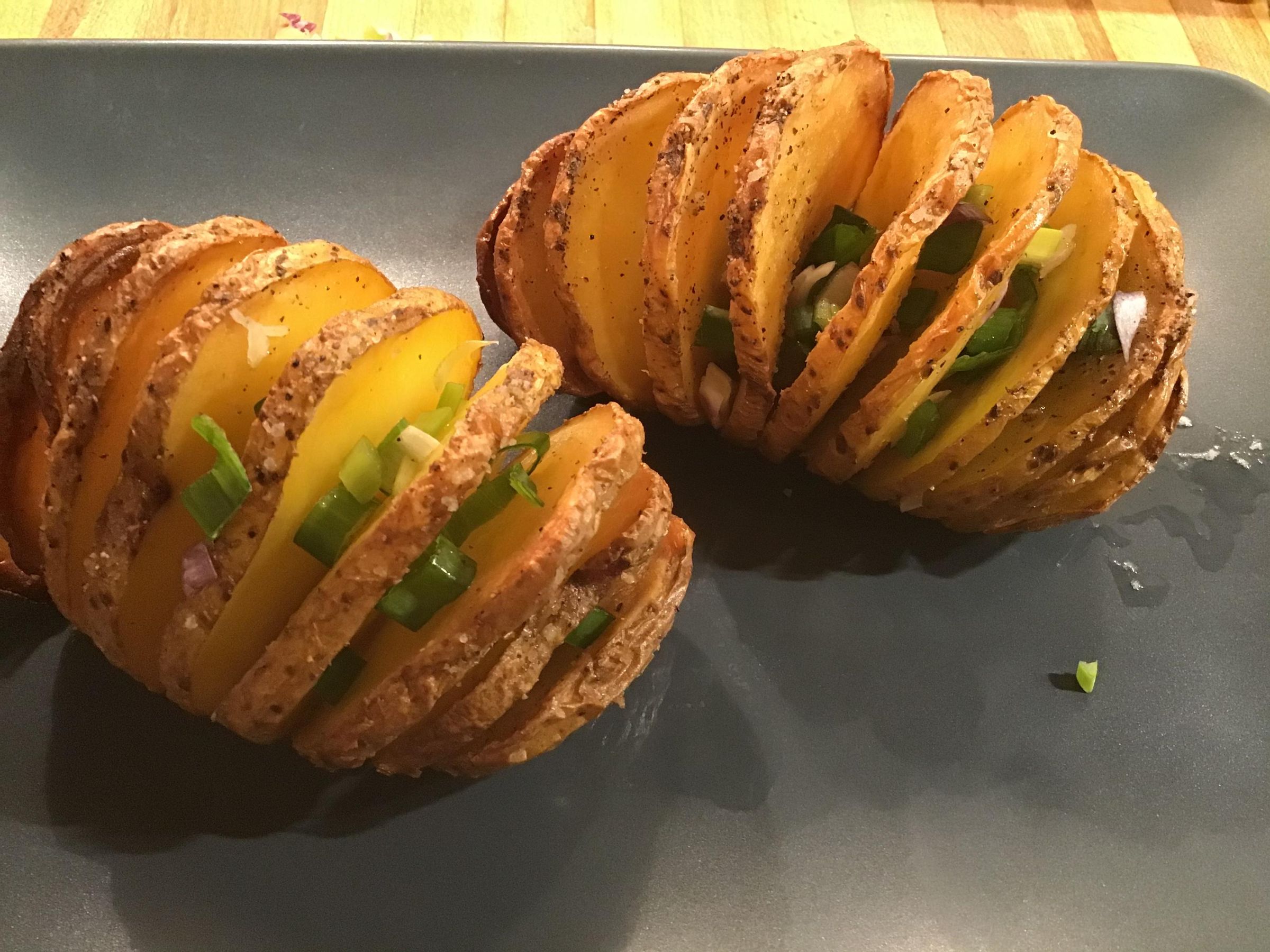 Hassle Back Potatoes : 4 Steps (with Pictures) - Instructables