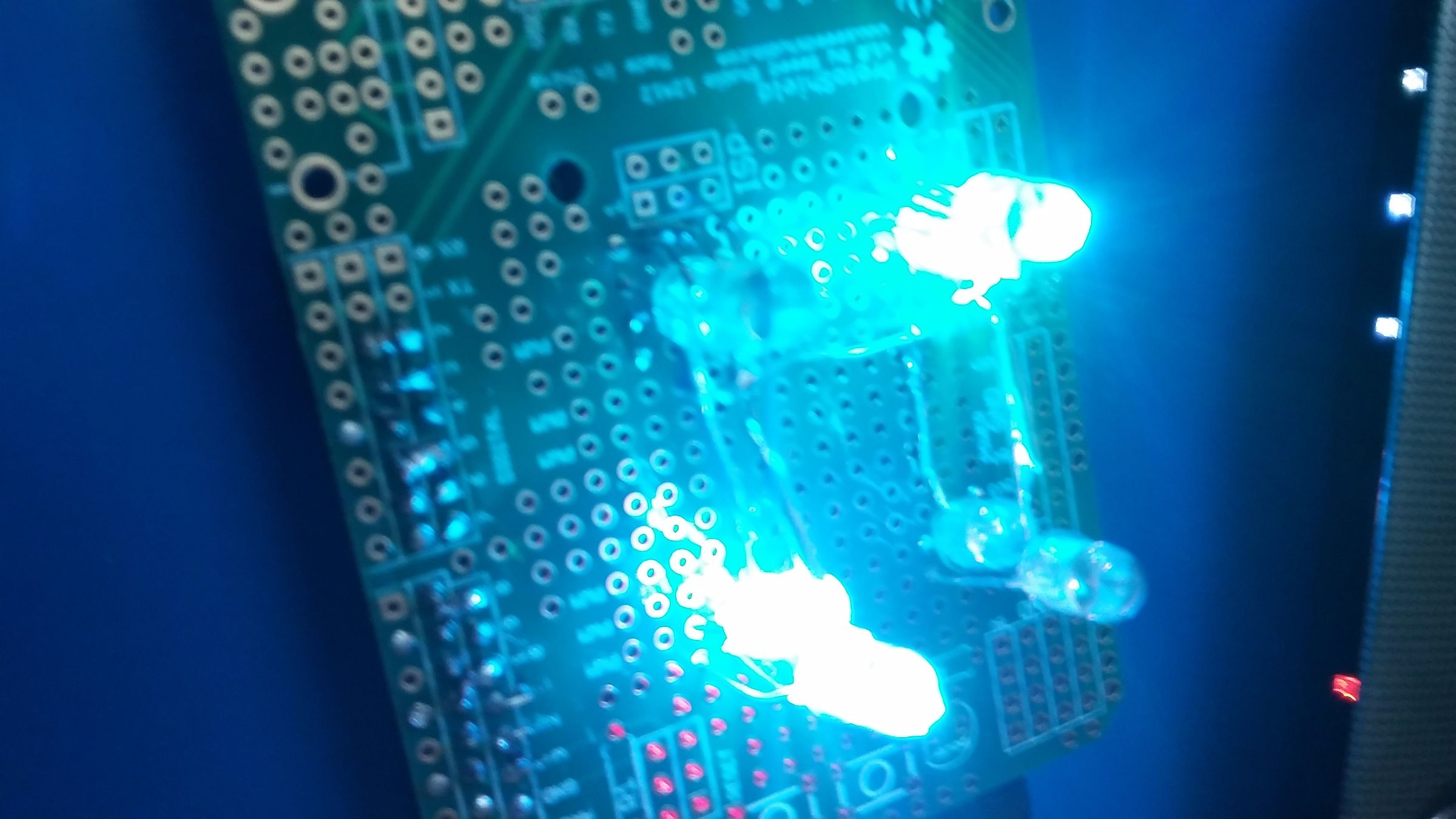 A Simple RGB LED Cube 2X2X2 : 5 Steps (with Pictures) - Instructables