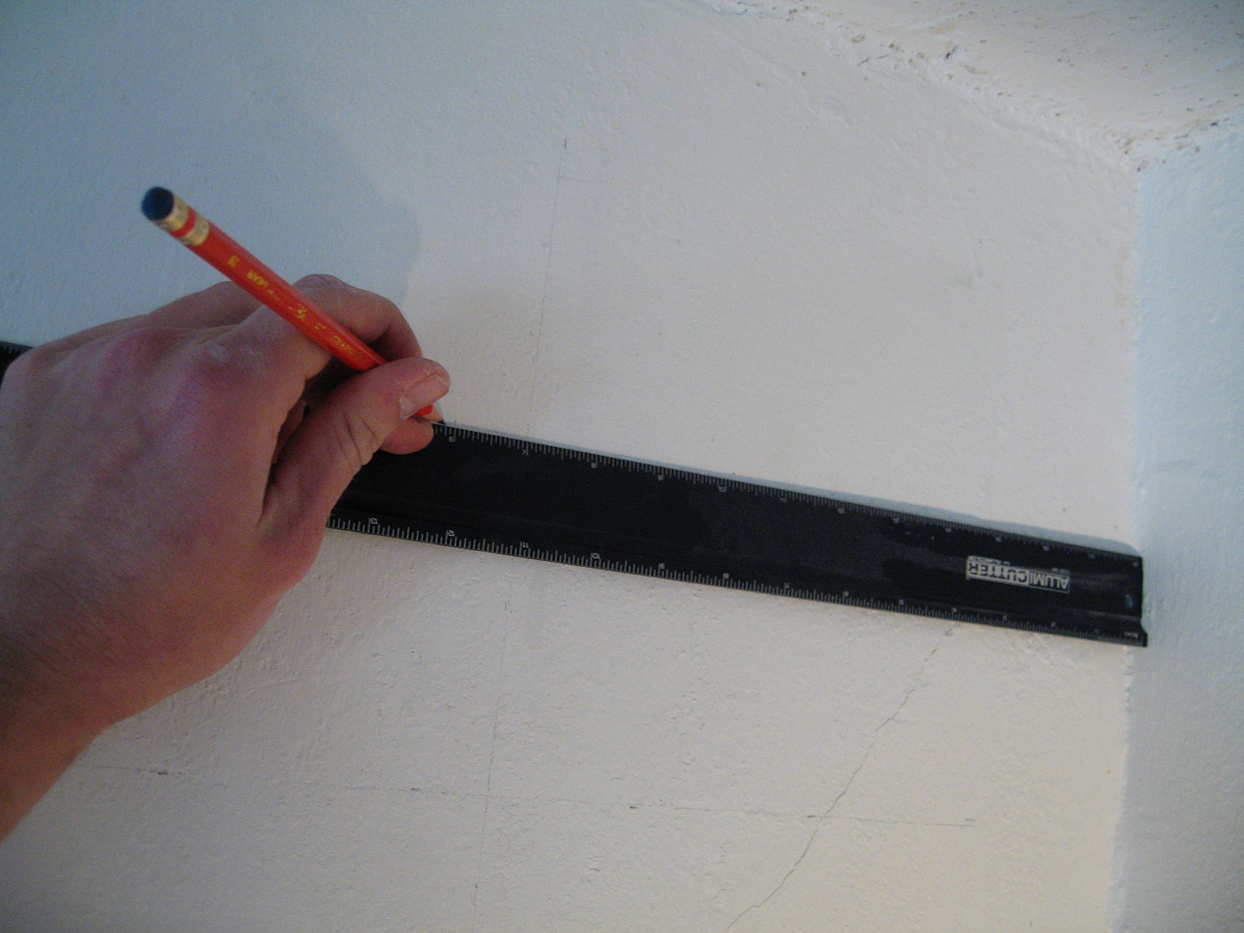 Wall Illusion: Easy Forced-Perspective Wall Art (Without Using a ...