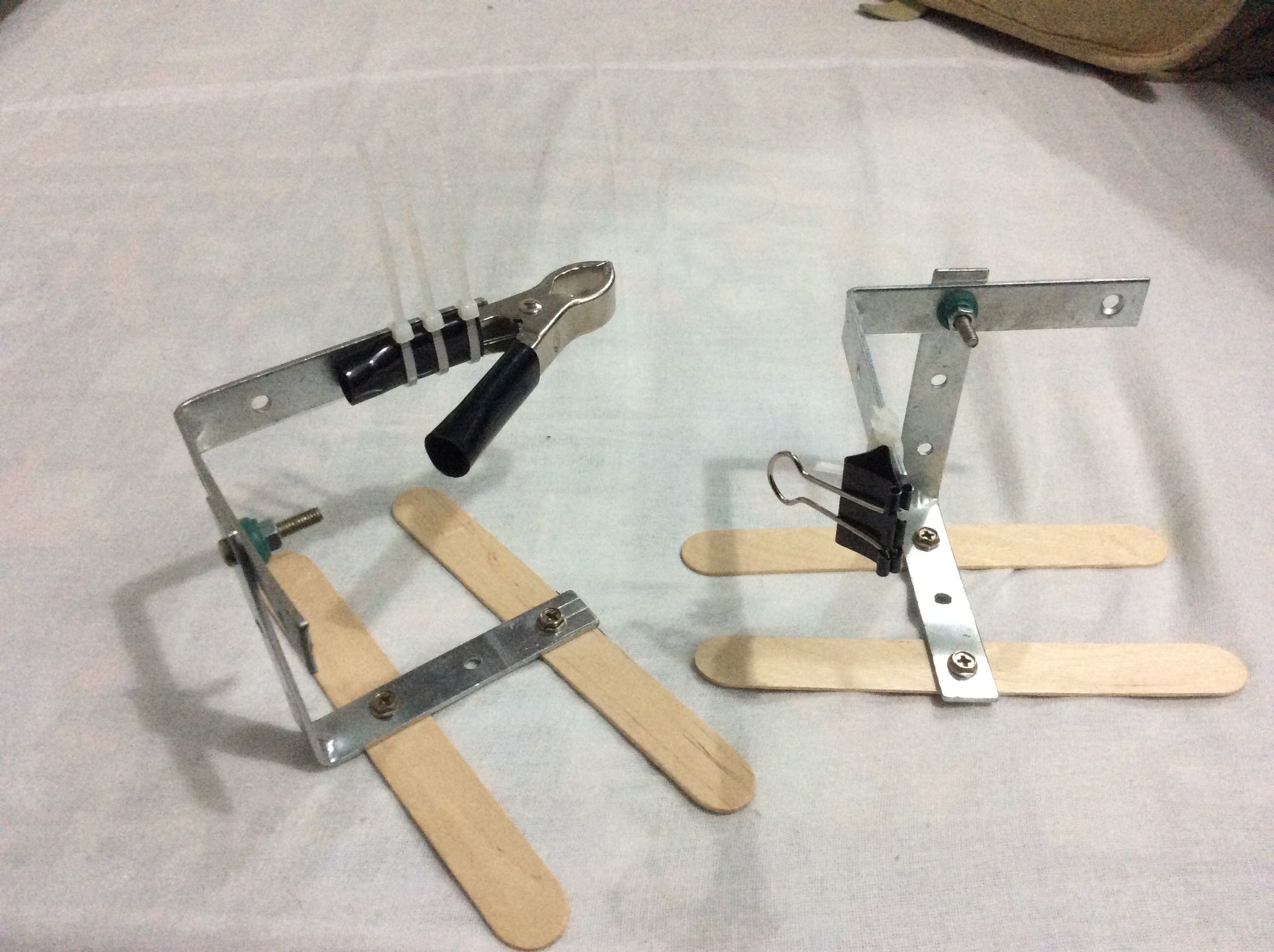 DIY SET of Helping Hands : 5 Steps - Instructables