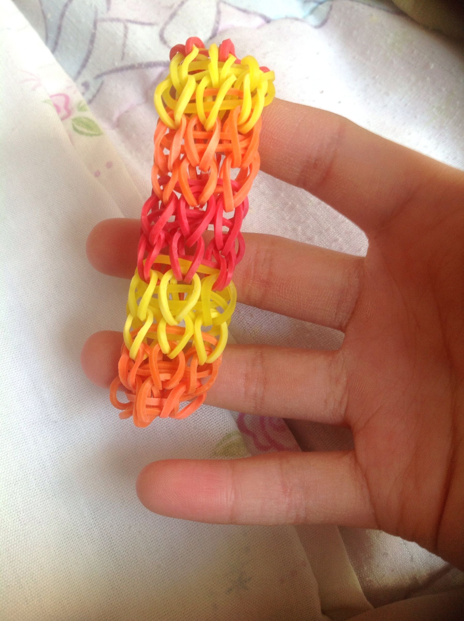 Rainbow Loom Triple Single : 7 Steps (with Pictures) - Instructables