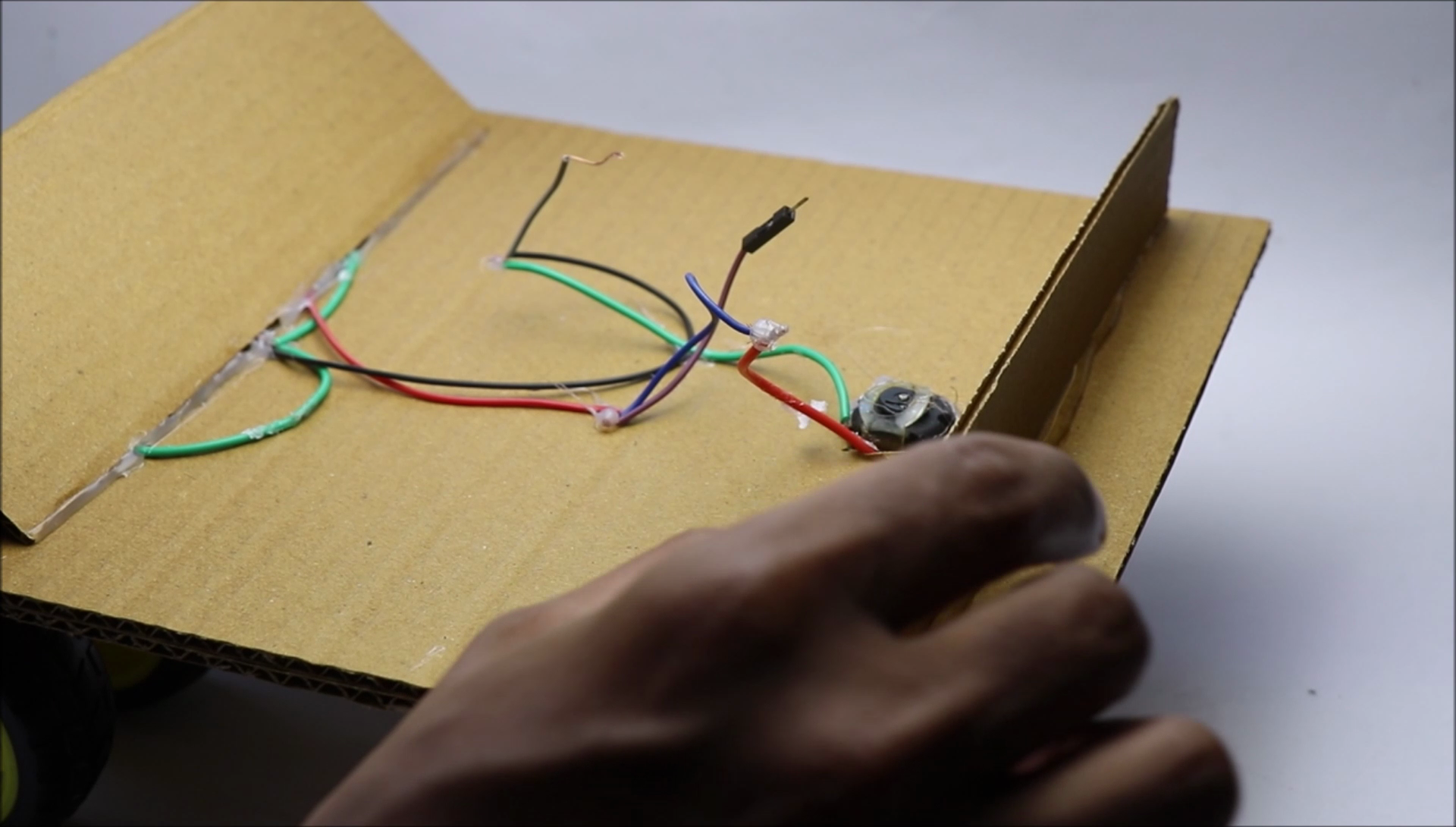 How to Make Solar Powered Car With Powerful Torque in a Very Easy Way ...